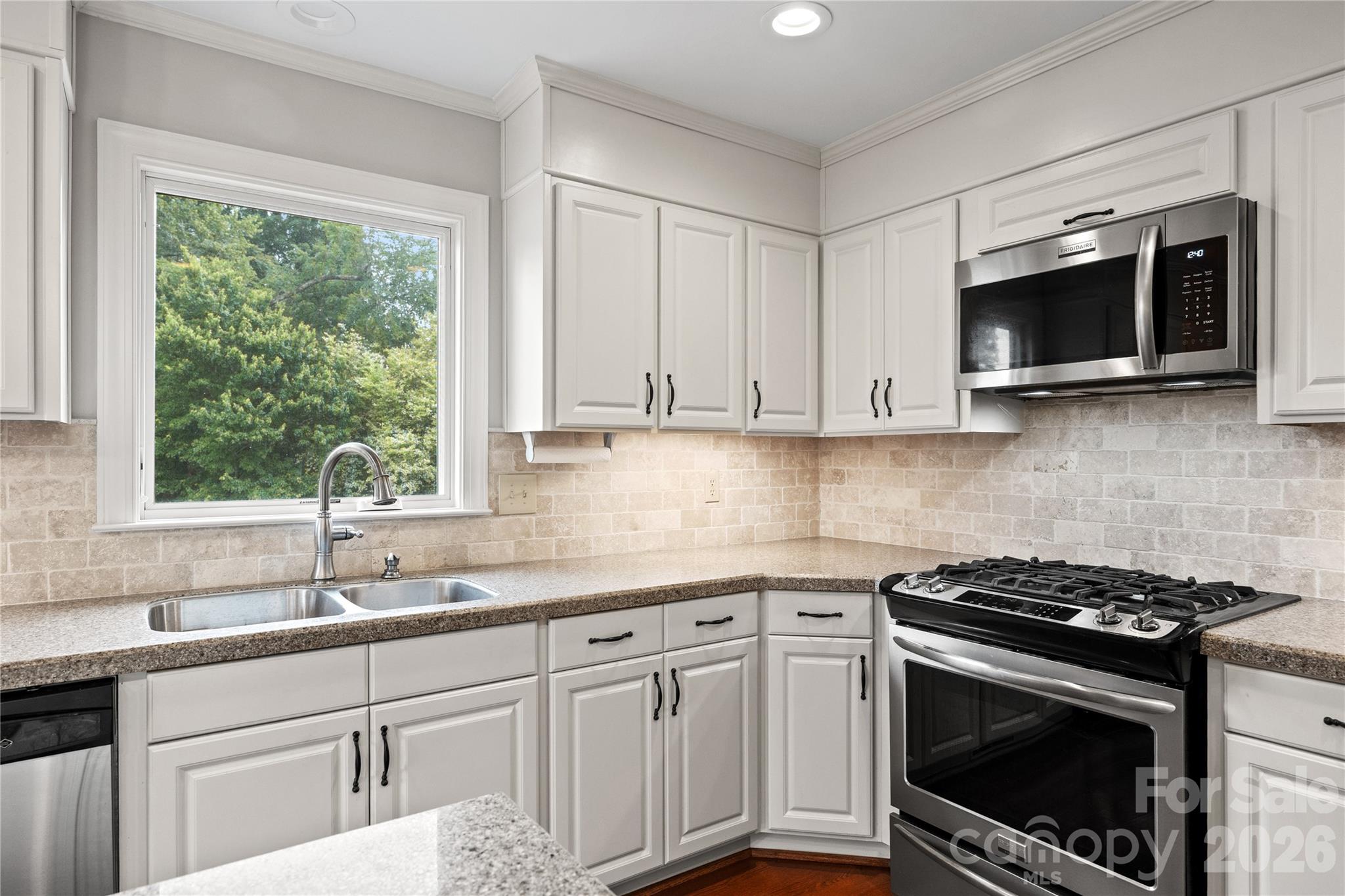 Photo 2 of 2417 Rosemond Circle, Gastonia, NC
