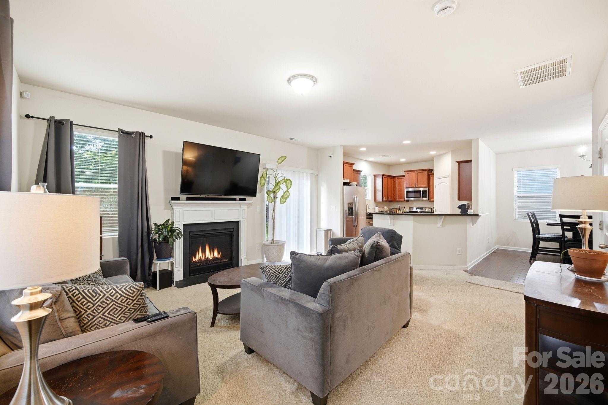 Photo 2 of 504 Knothole Lane, Charlotte, NC