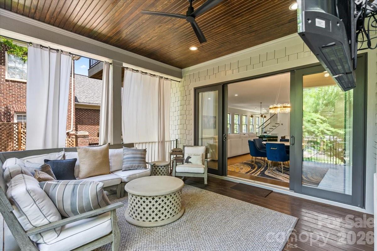 Photo 33 of 1160 S Kings Drive, Charlotte, NC