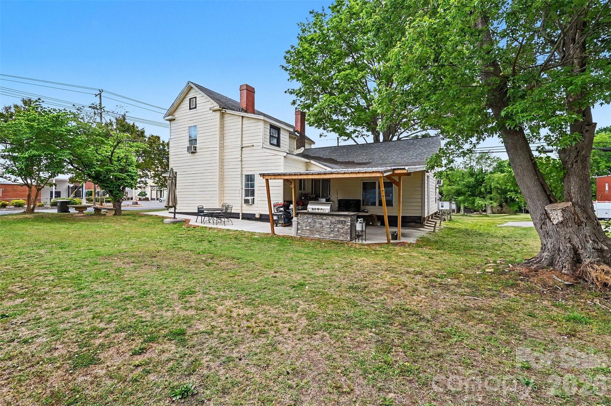 418 S Yadkin Avenue, Spencer, NC - photo 2 of 38