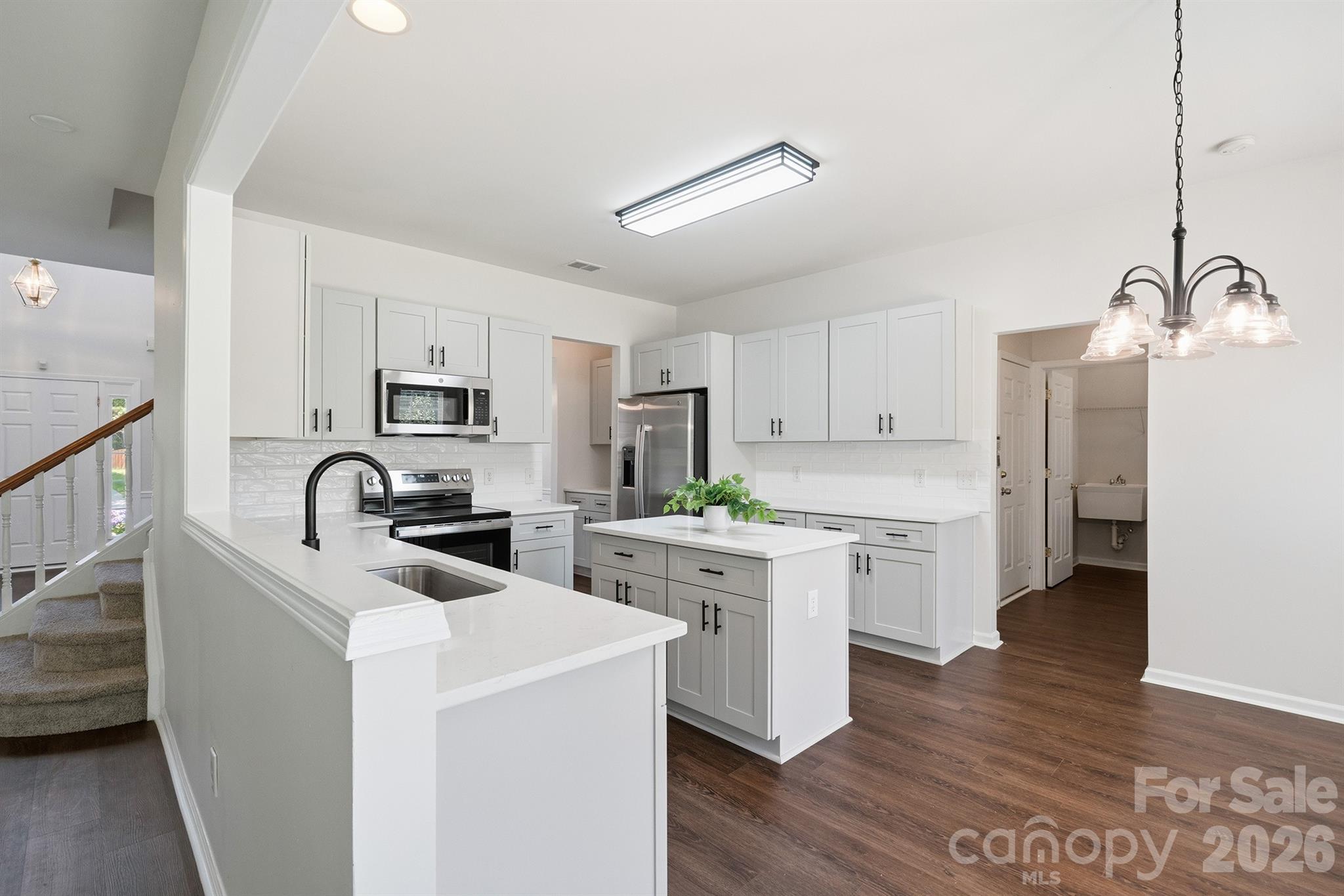 Photo 17 of 7633 Rathburn Lane, Charlotte, NC