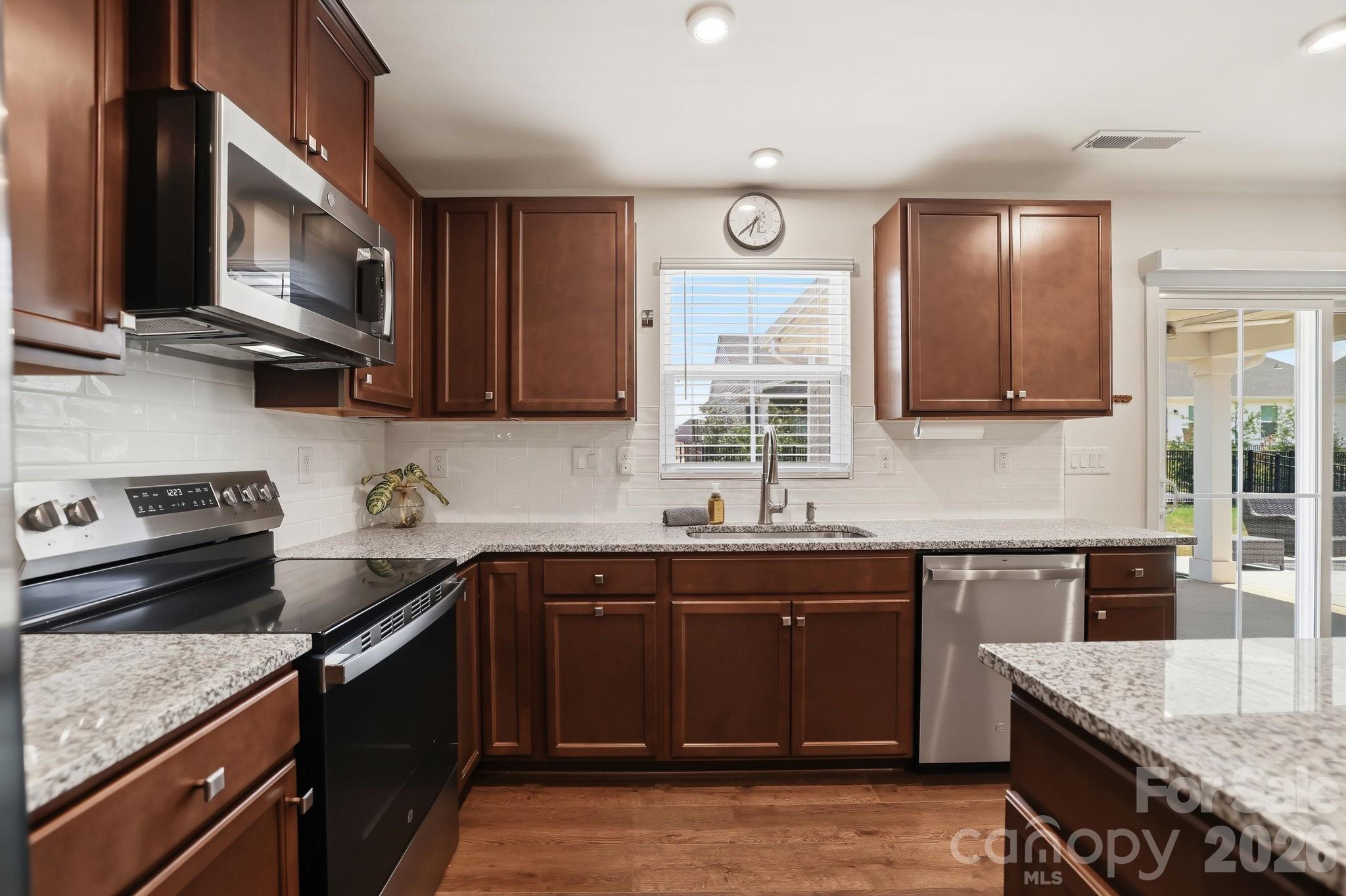 982 Pemberley Street, Lancaster, SC - photo 12 of 38