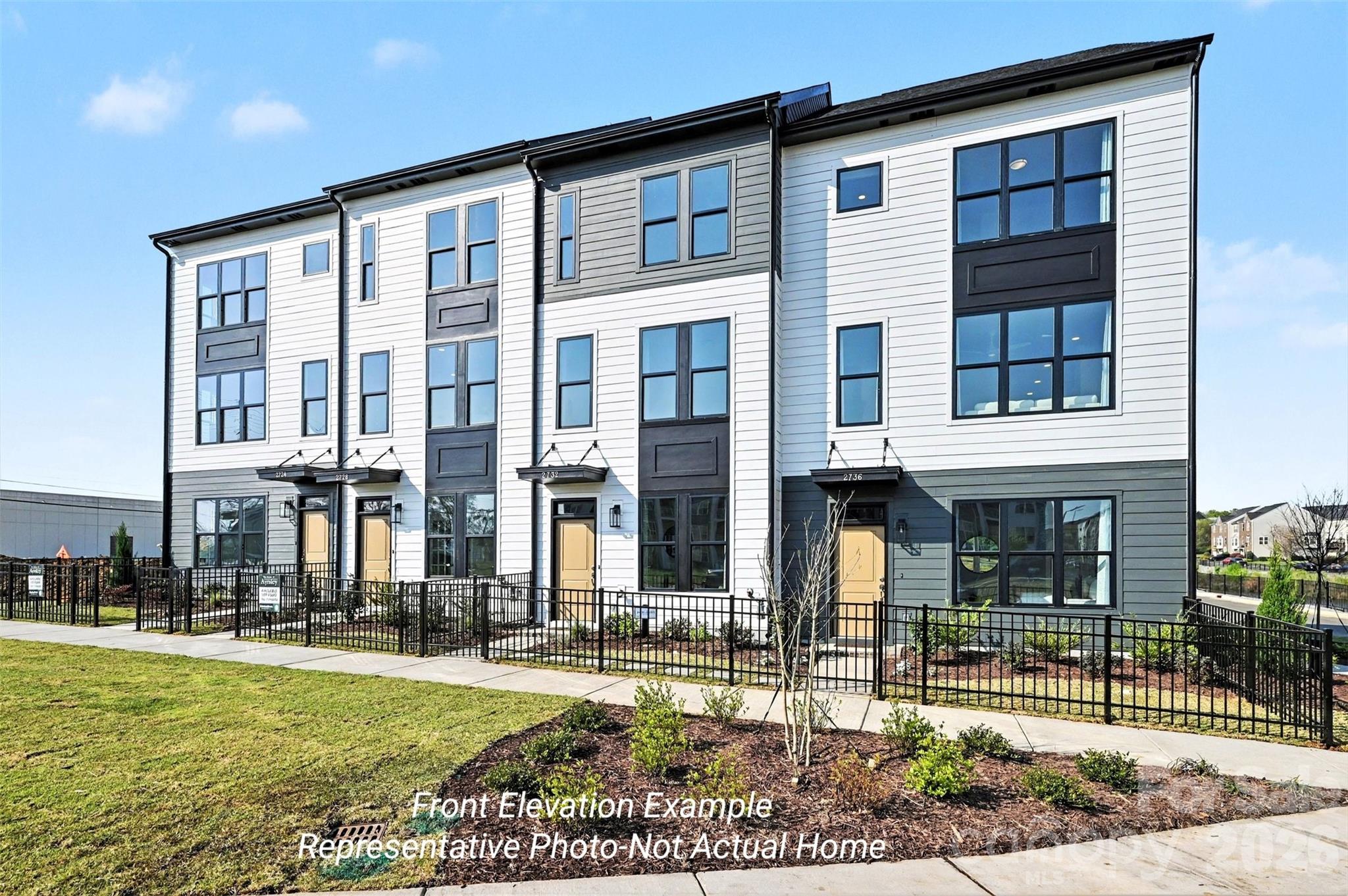 Home for sale at 2119 Bonner Bridge Court, Charlotte, NC — photo 1 of 21
