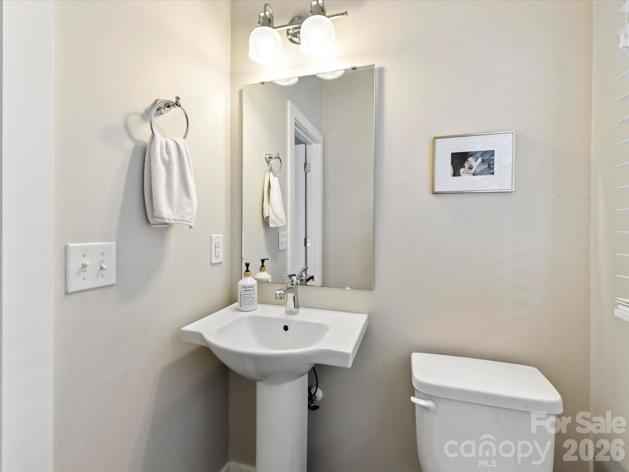 Photo 17 of 131 Grandin Road, Charlotte, NC