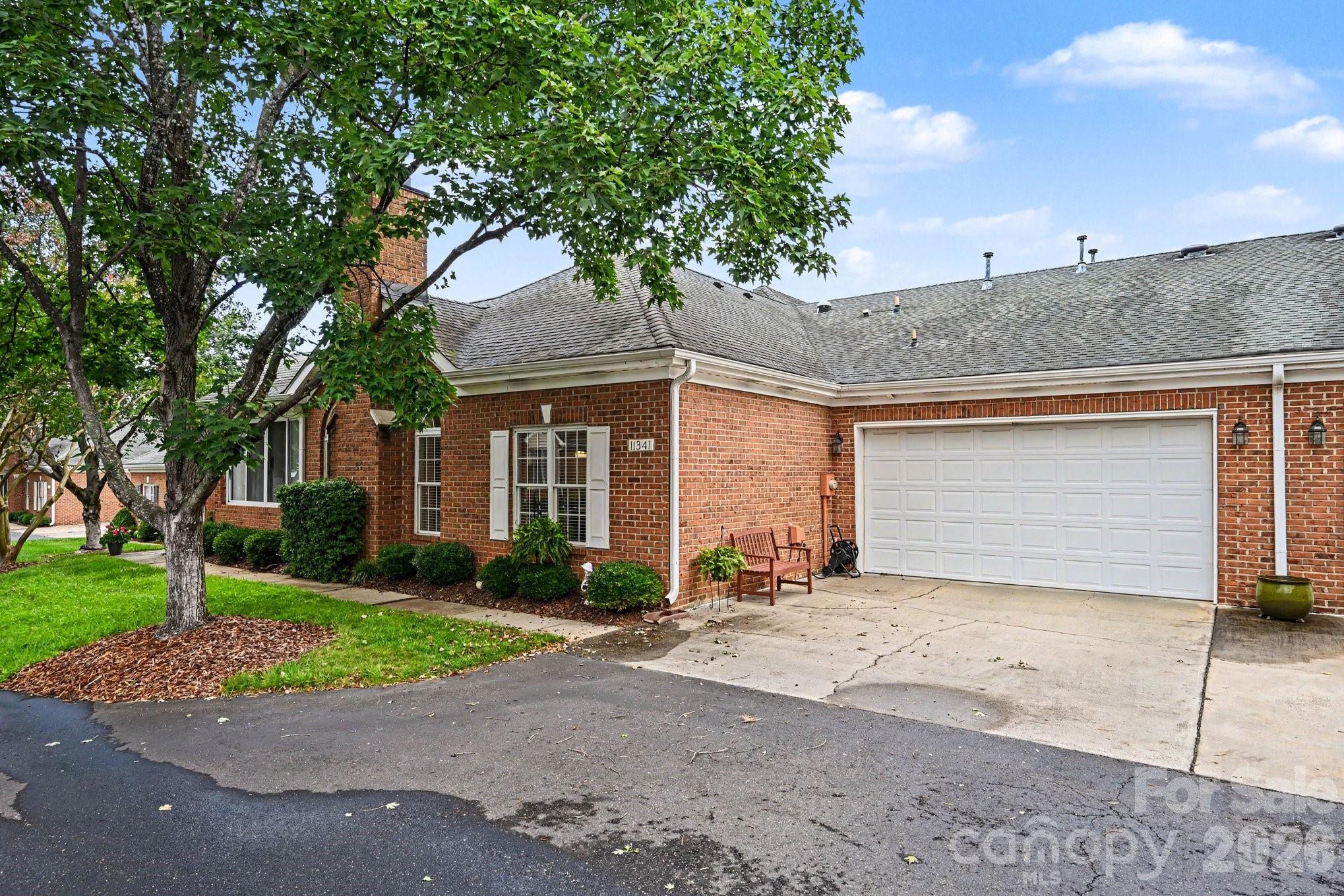 Photo 3 of 11341 Olde Turnbury Court, Charlotte, NC