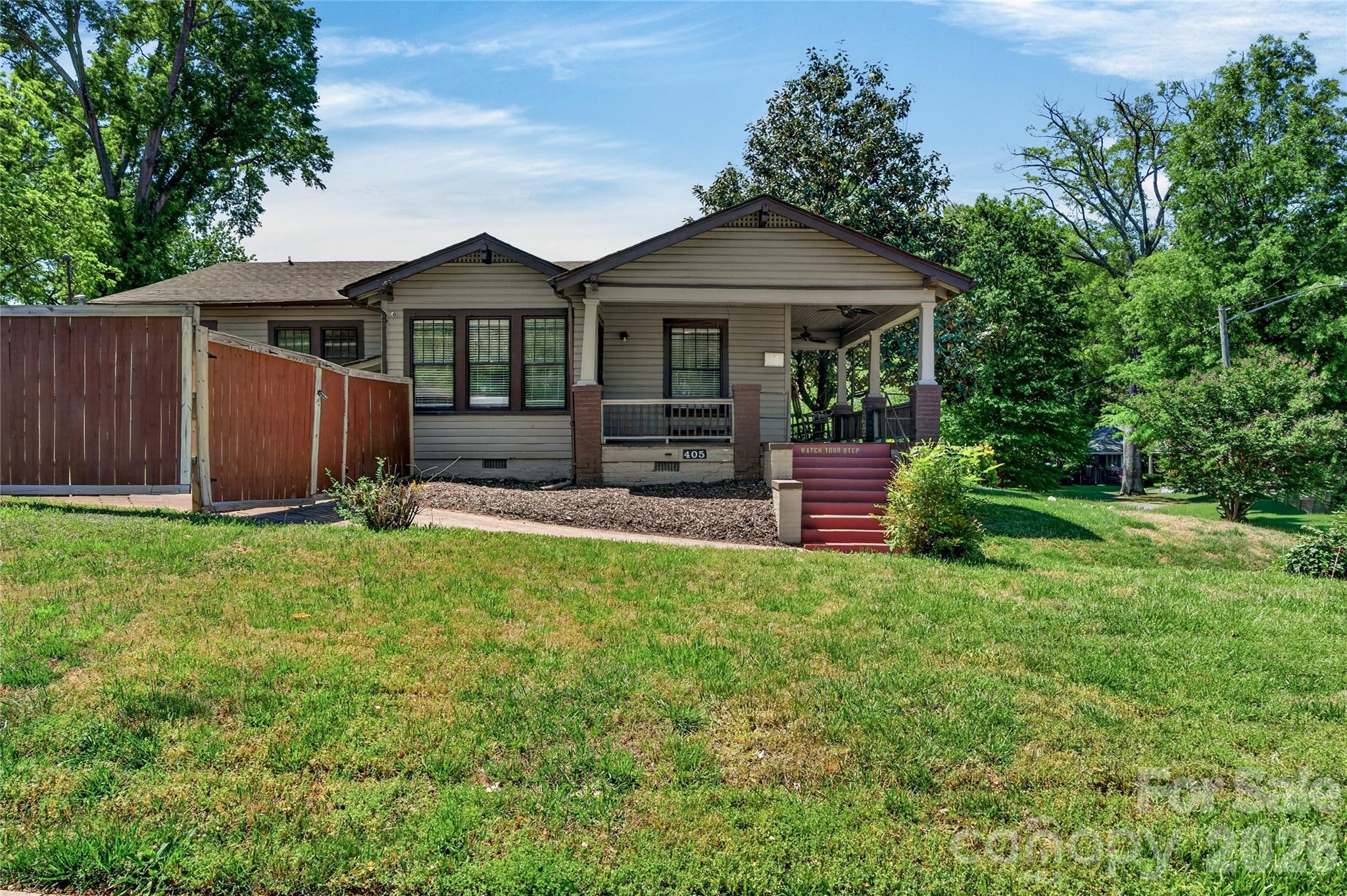 Photo 3 of 405 Walnut Avenue, Charlotte, NC