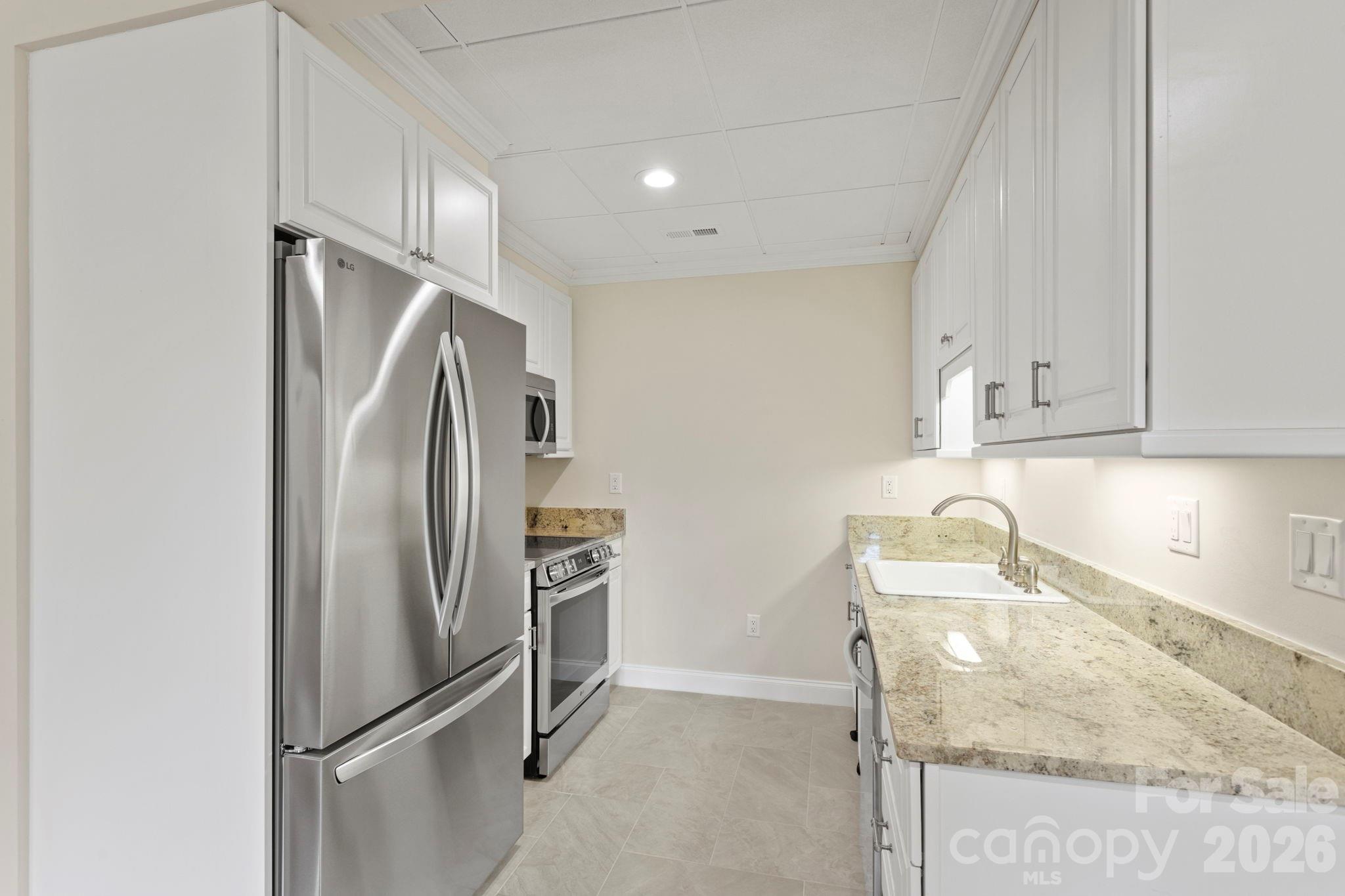 301 Winding Meadows Drive, Flat Rock, NC - photo 43 of 49