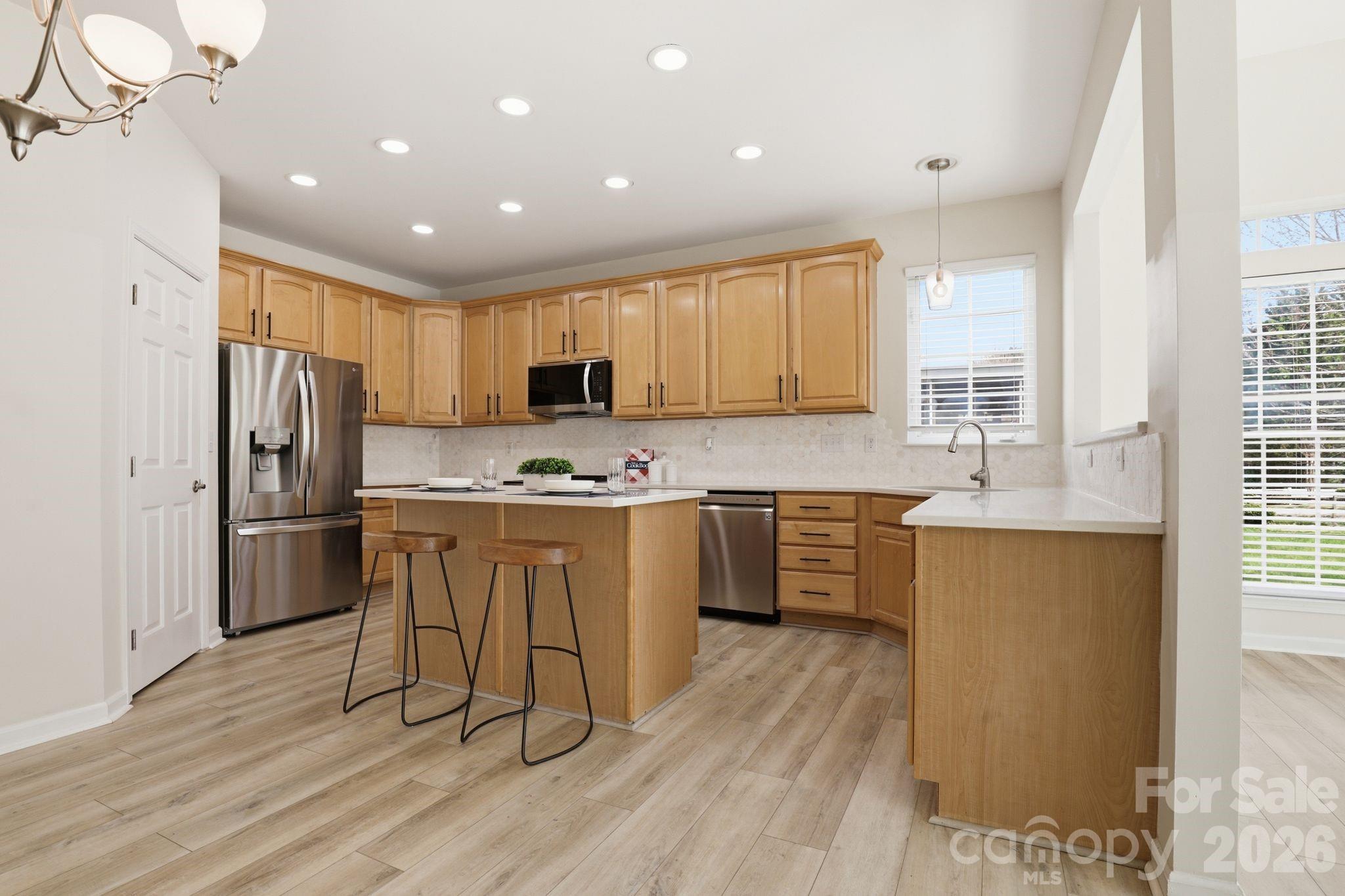 Photo 11 of 3909 Meadow Green Drive, Charlotte, NC
