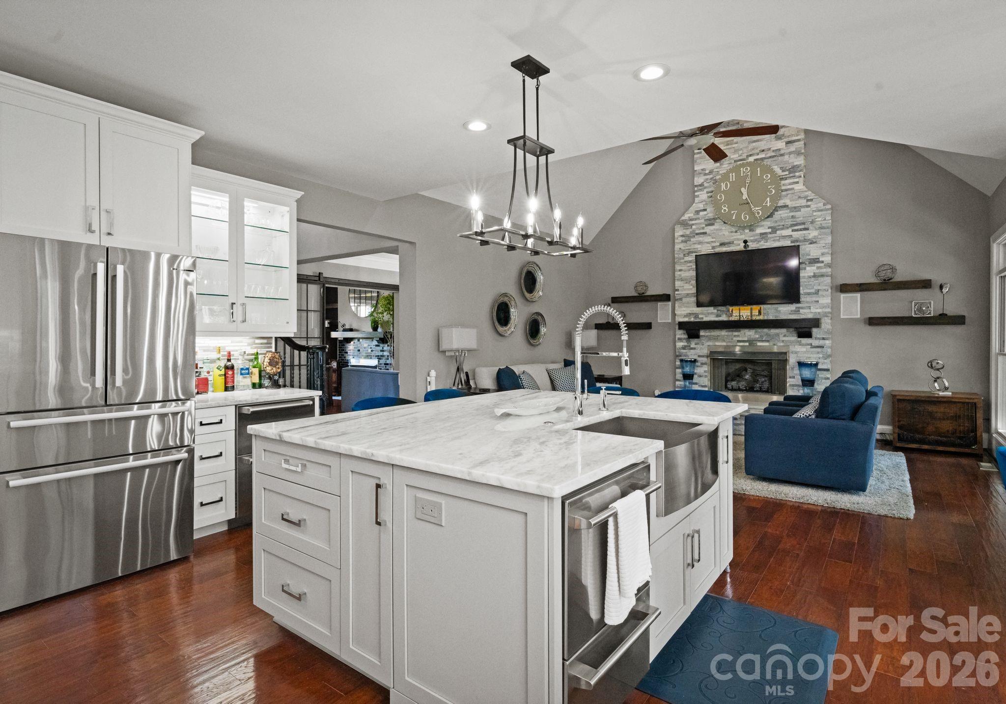 Photo 7 of 141 Sardis Lane, Charlotte, NC