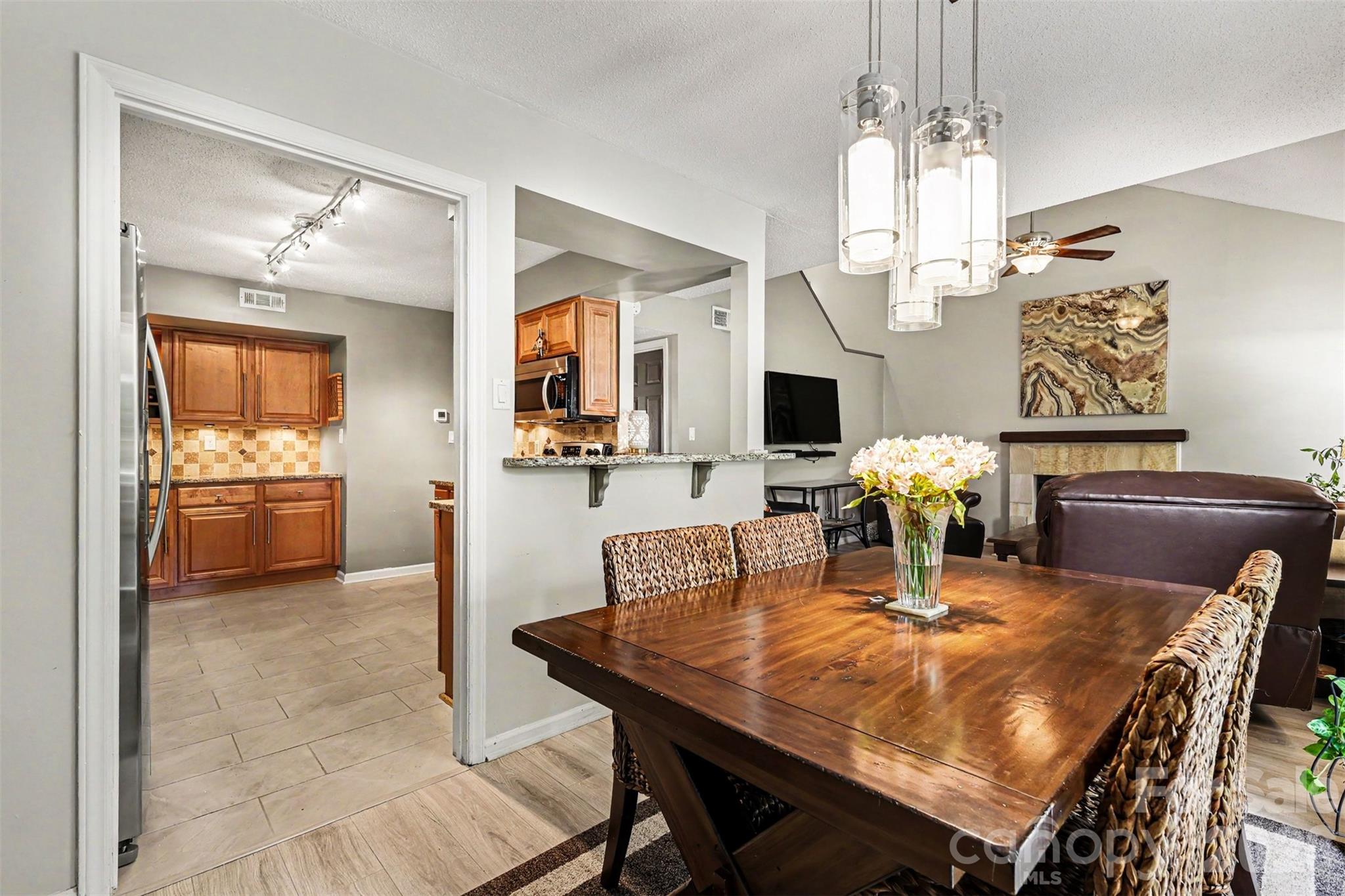 Photo 10 of 6614 Point Comfort Lane, Charlotte, NC