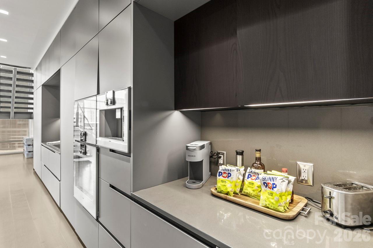 Photo 9 of 435 S Tryon Street901, Charlotte, NC
