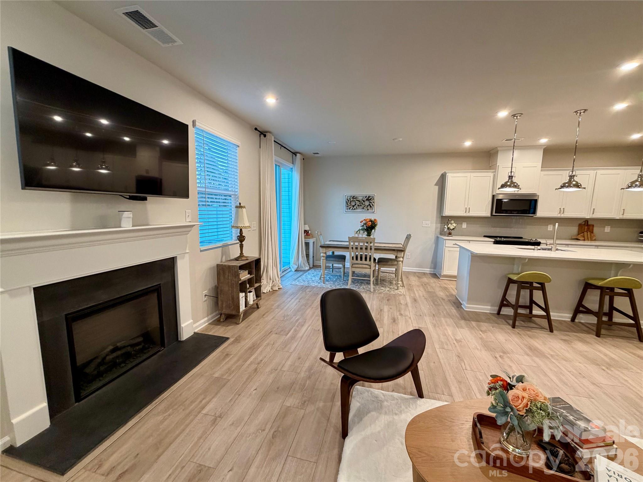 Photo 8 of 14618 Tamarack Drive, Charlotte, NC