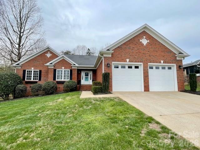 4945 Brookridge Drive NE, Hickory, NC - photo 2 of 49