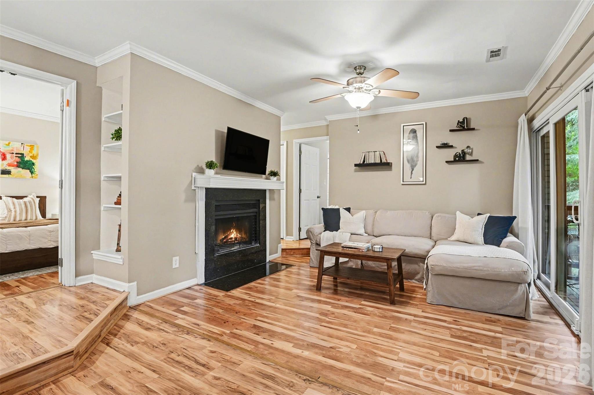 Photo 5 of 1109 E Morehead Street5, Charlotte, NC