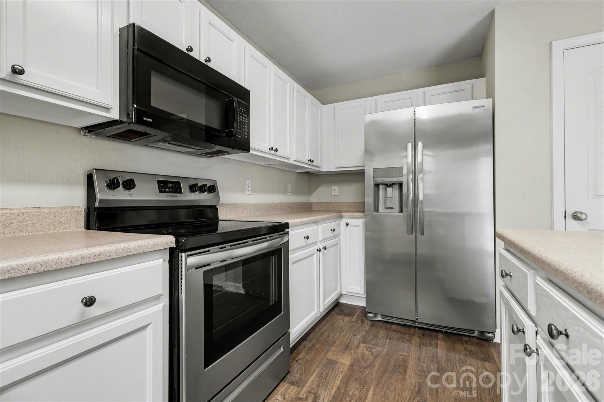 Photo 4 of 2100 Cranberry Woods Court, Charlotte, NC