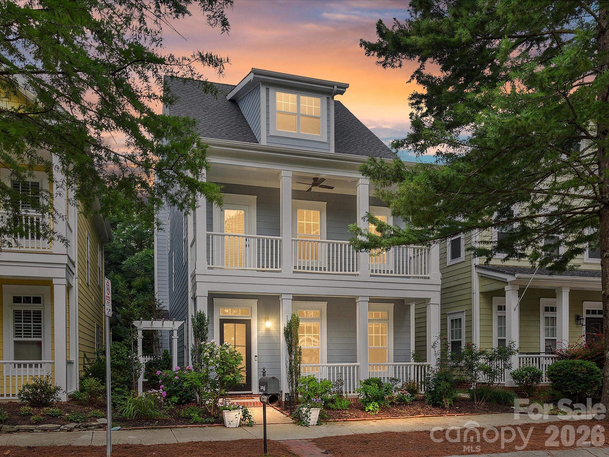 Home for sale at 1733 Lela Avenue, Charlotte, NC — photo 1 of 35