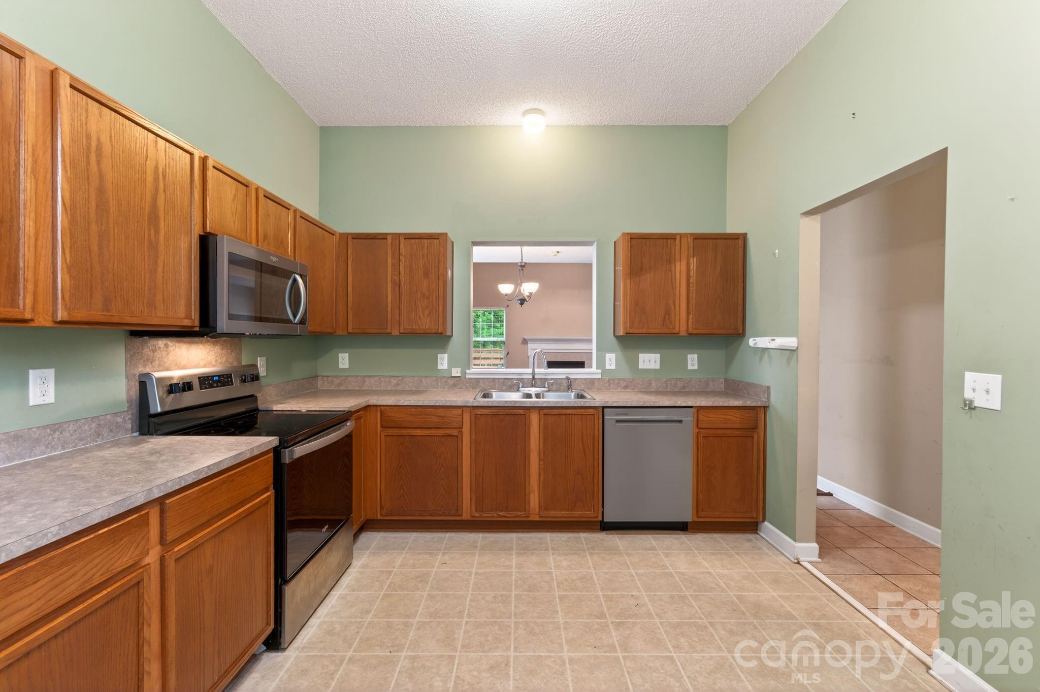 Photo 14 of 1423 Quail Street, Charlotte, NC