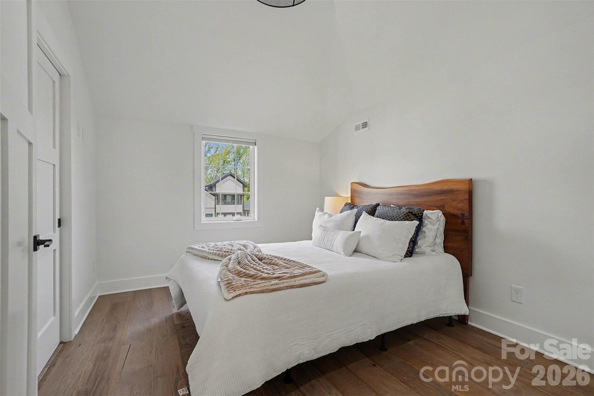 Photo 40 of 915 Laurel Creek Lane, Charlotte, NC
