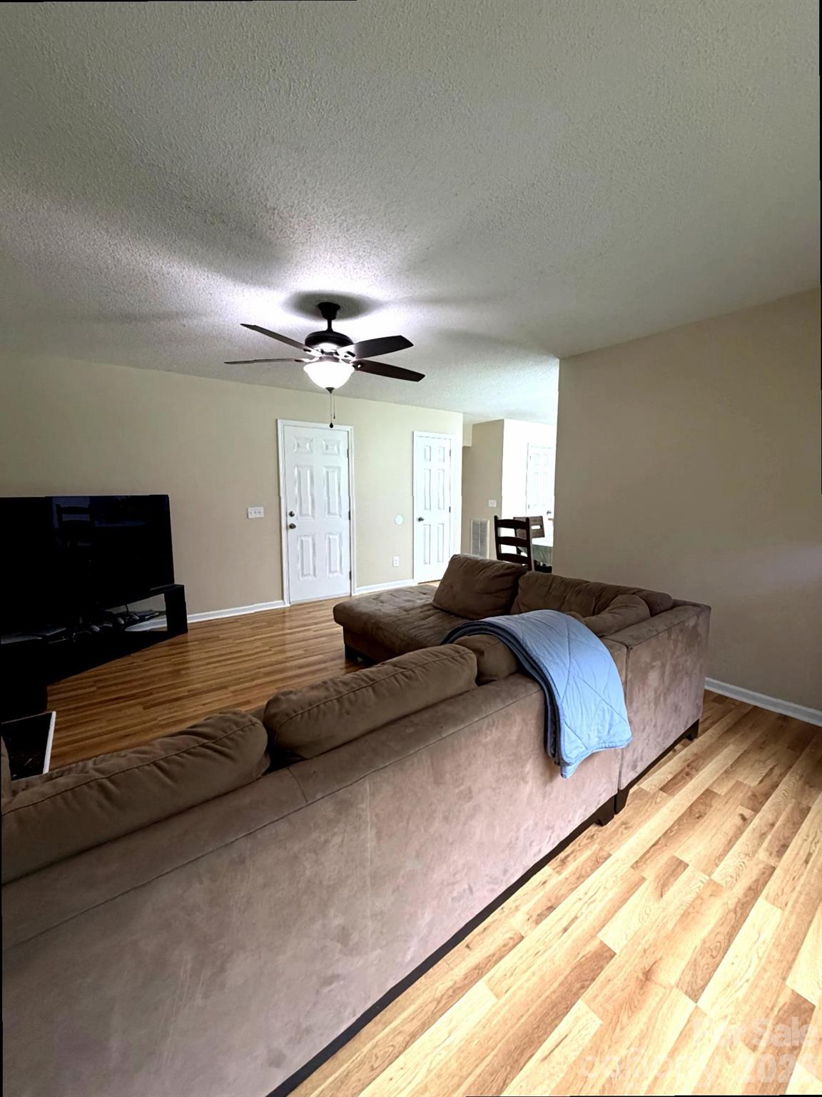 Photo 13 of 7531 Woodknoll Drive, Charlotte, NC