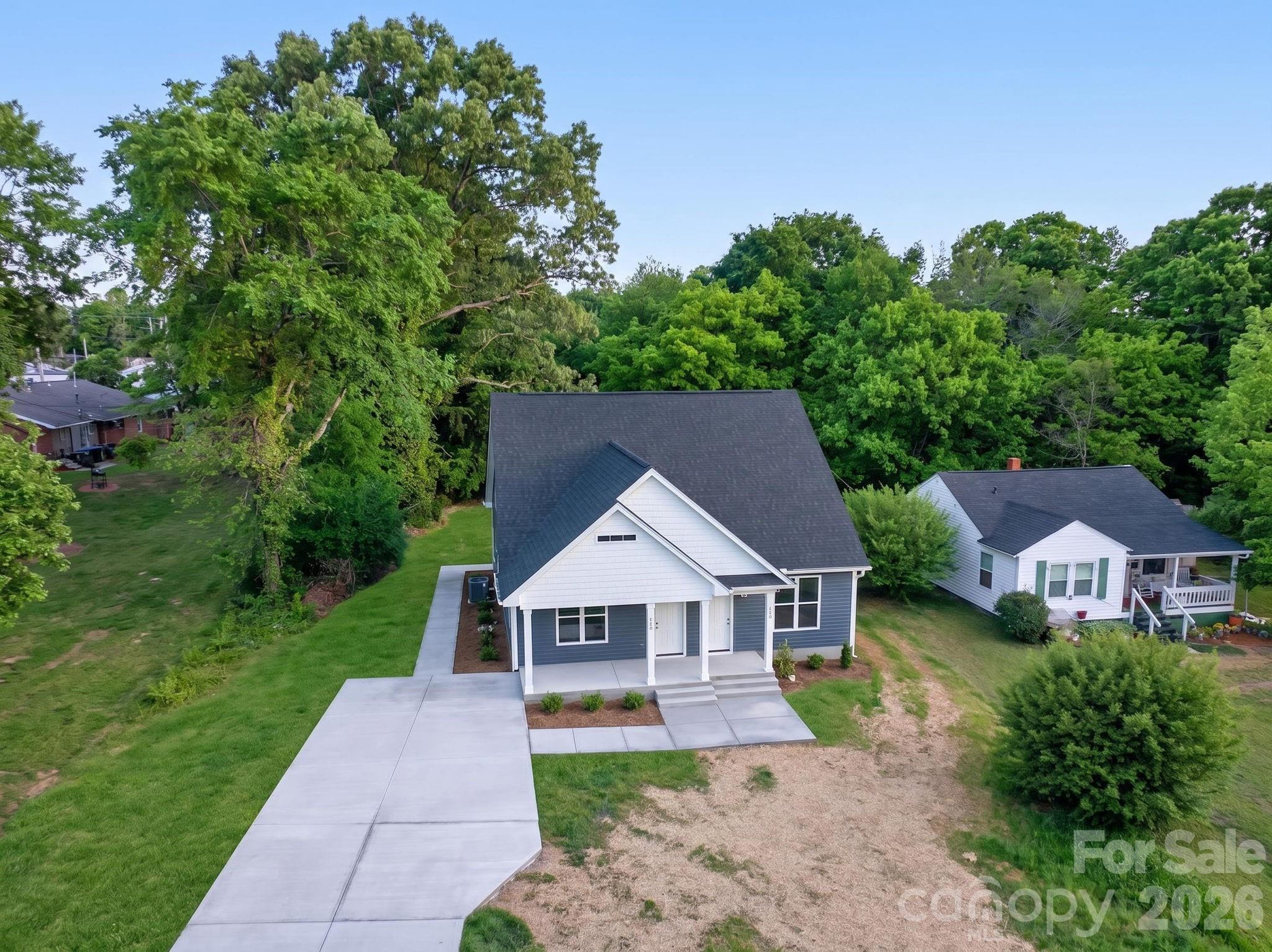 Photo 3 of 810 / 812 E Lincoln Street, Lincolnton, NC
