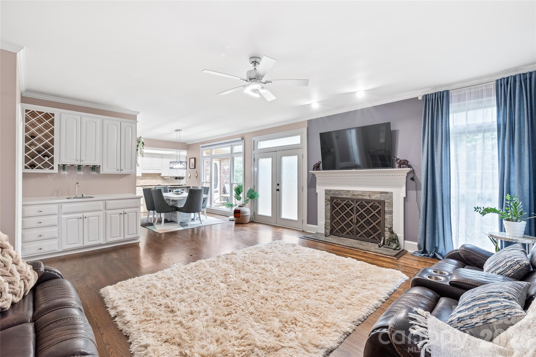 8600 Brownes Pond Lane, Charlotte, NC - photo 12 of 45