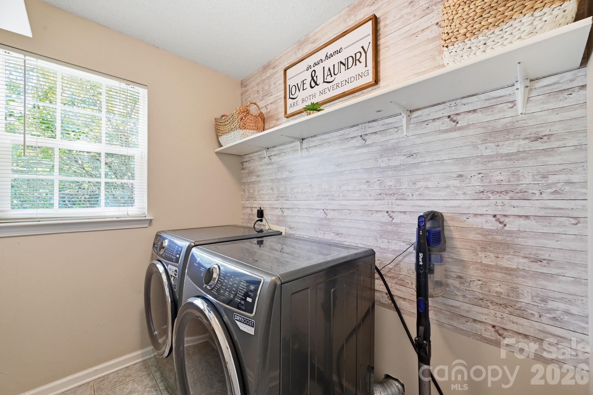 Photo 18 of 8918 Magennis Grove Court, Charlotte, NC