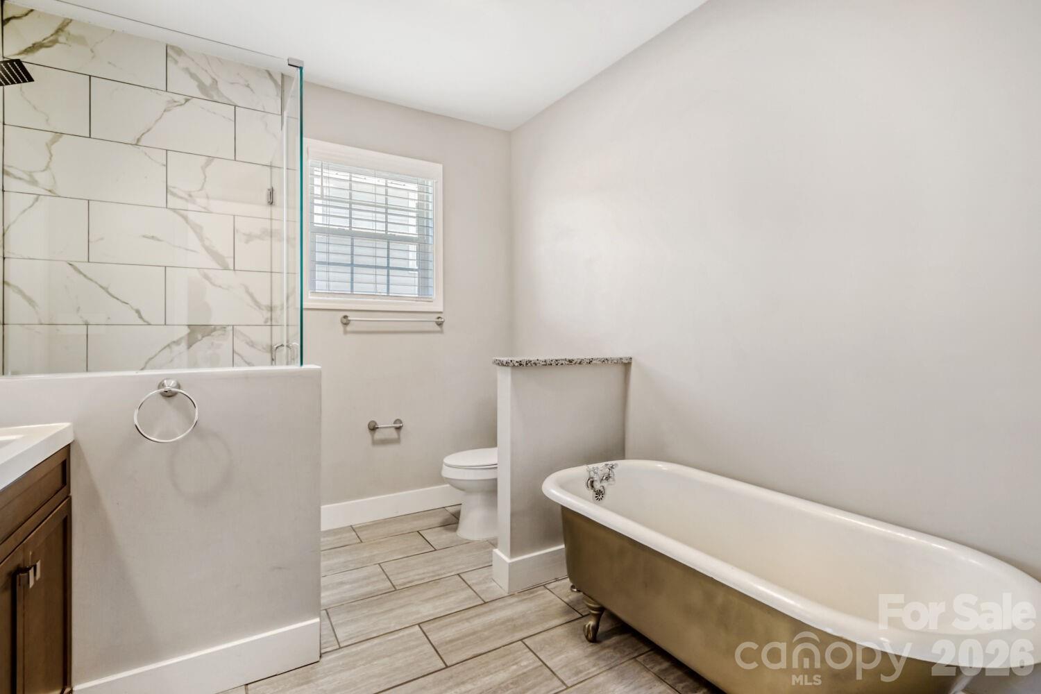 1521 Hawthorne Lane, Charlotte, NC - photo 14 of 30