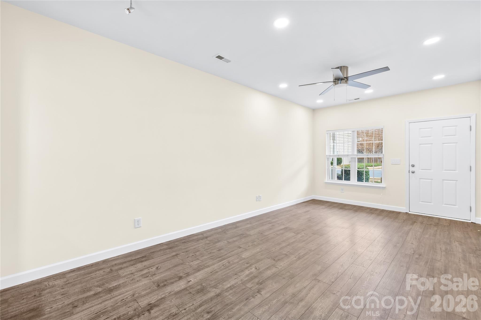 Photo 5 of 15558 Stronvar House Lane, Charlotte, NC