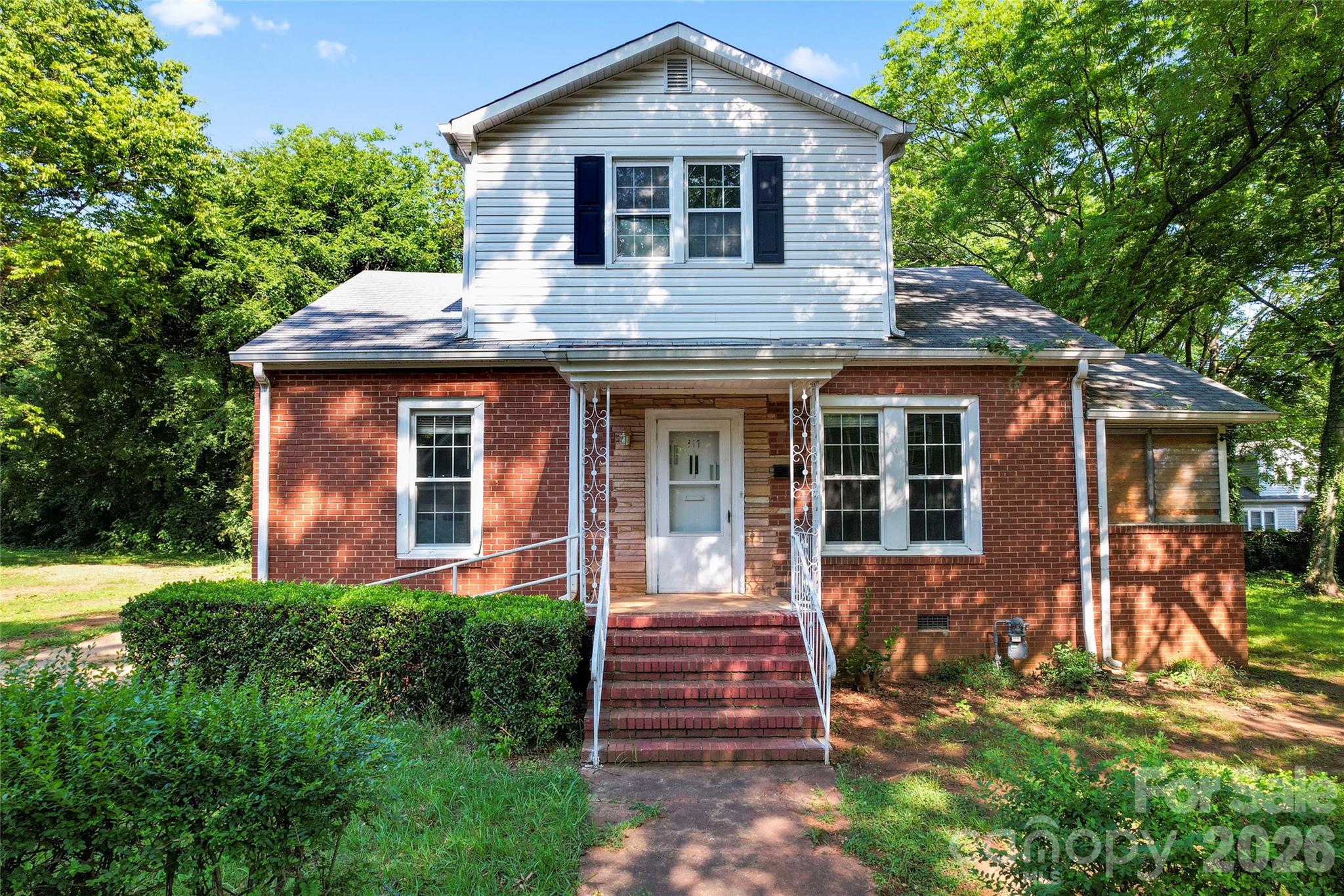 317 Campus Street, Charlotte, NC - photo 1 of 27