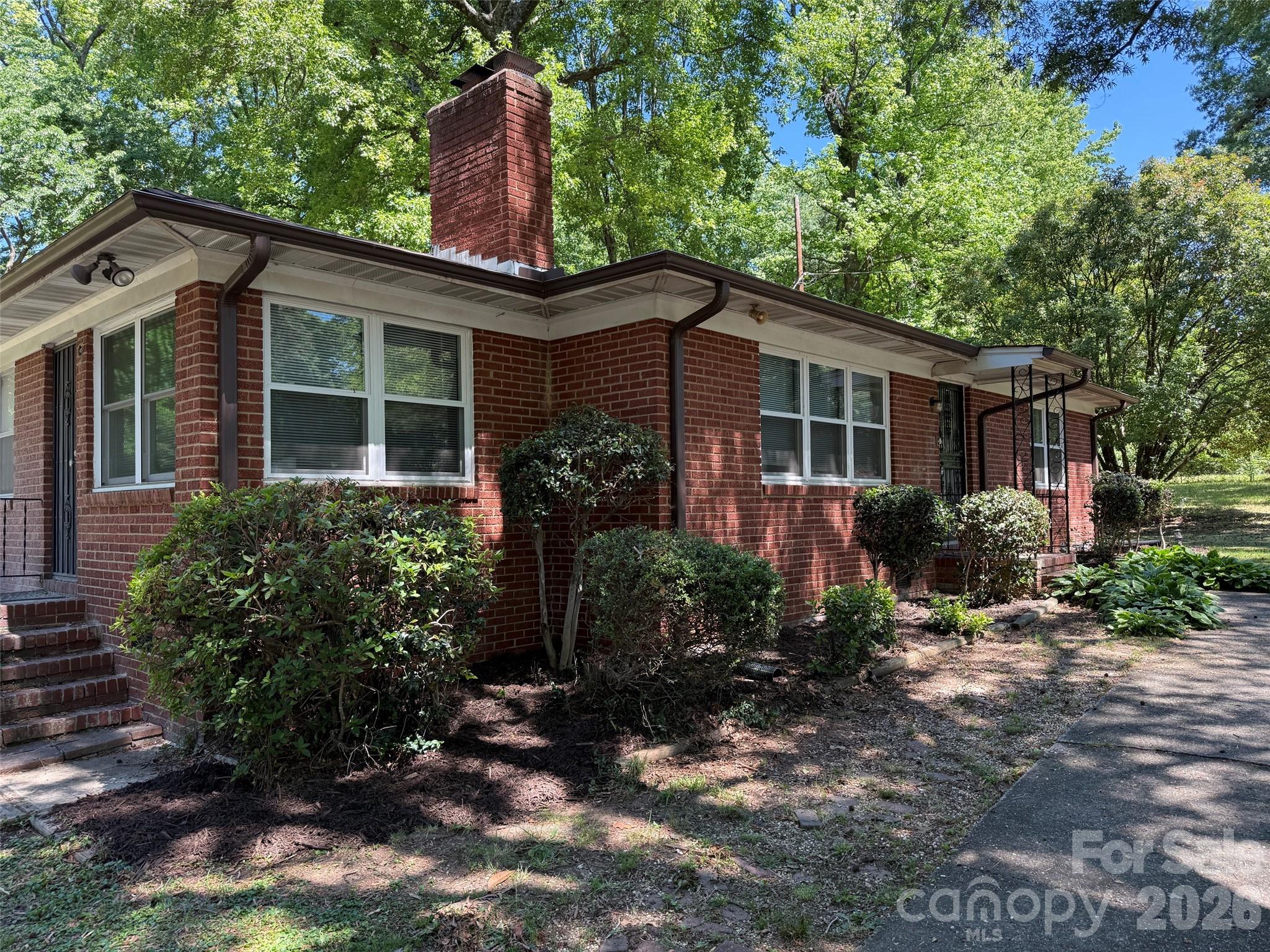 Photo 2 of 1662 Browns Avenue, Charlotte, NC