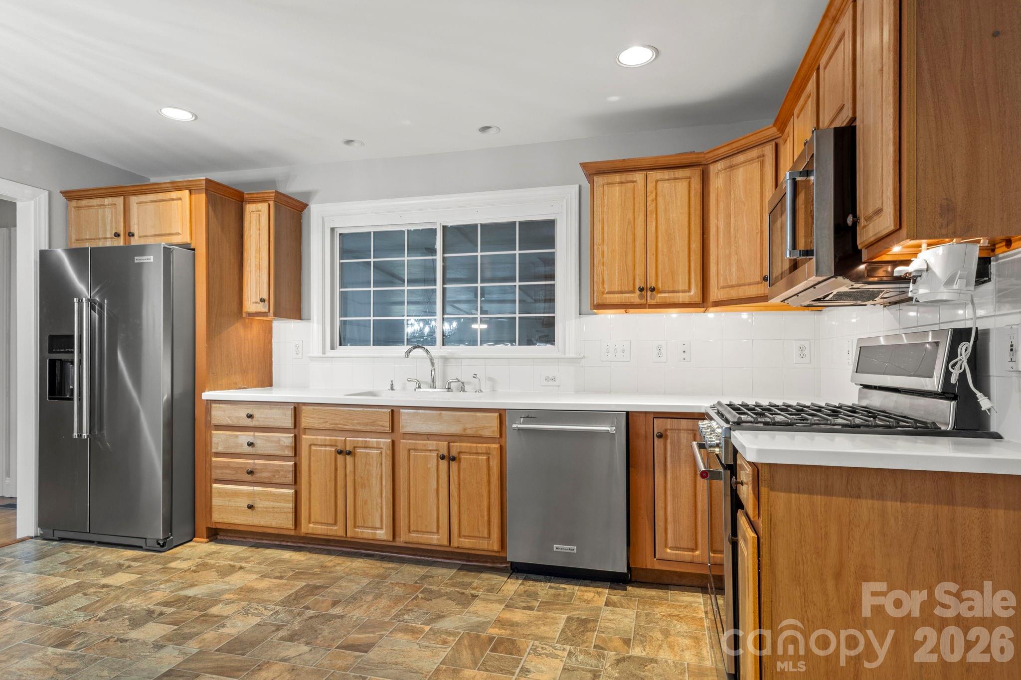 Photo 14 of 6116 Old Providence Road, Charlotte, NC