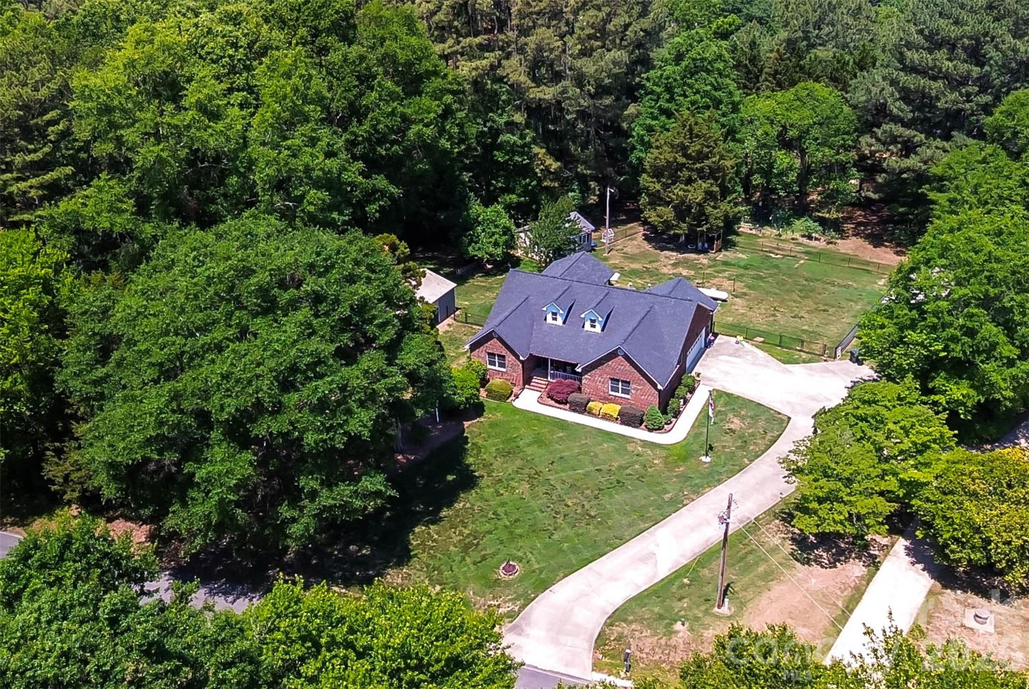 Photo 3 of 1240 Petes Road, Lincolnton, NC