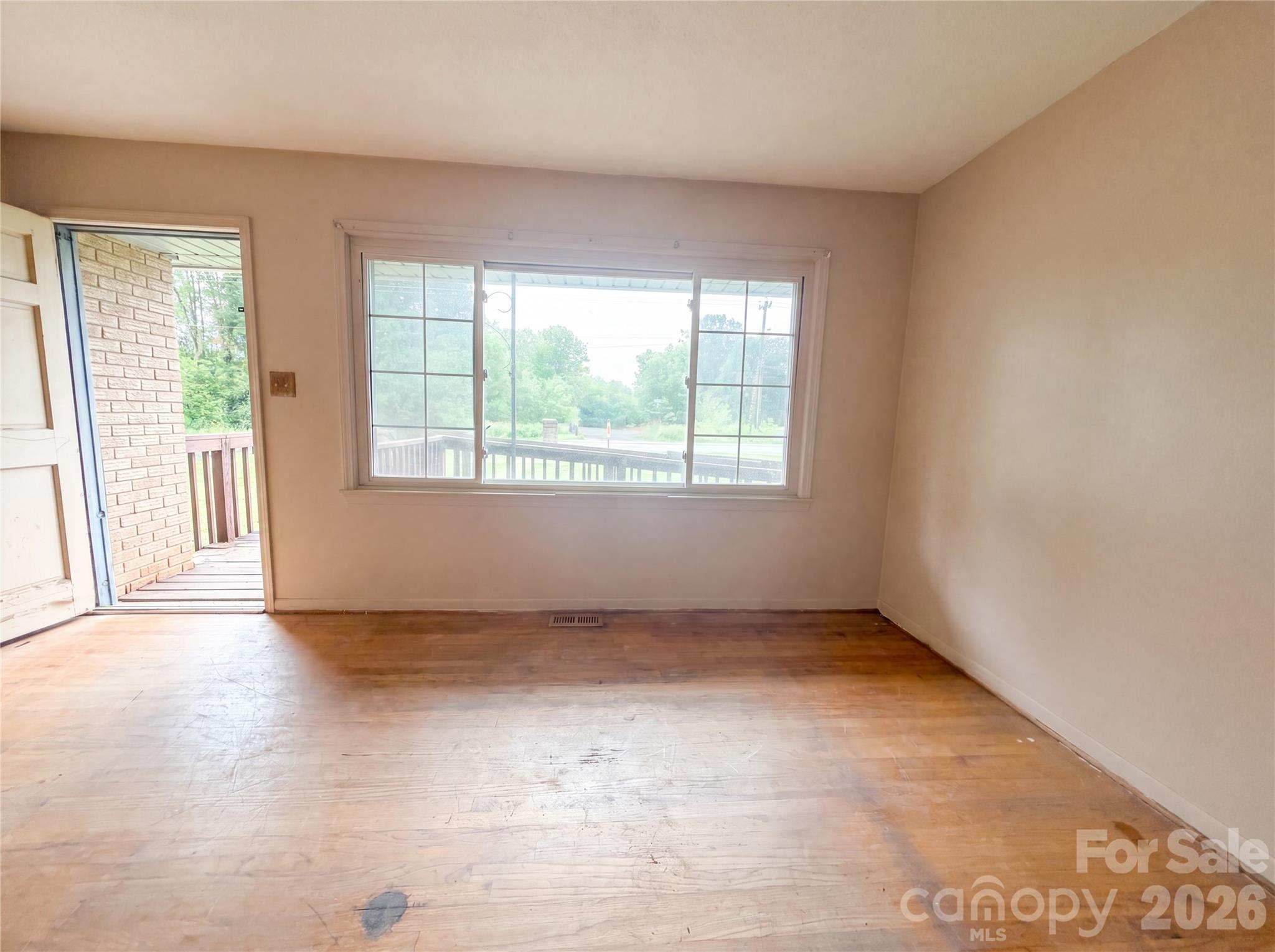 Photo 3 of 901 Steele Street, Fort Mill, SC