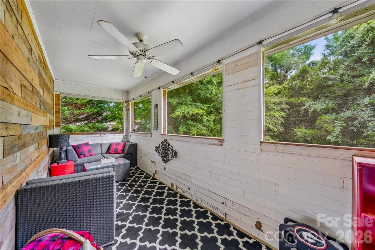 Home for sale at 1135 Blueberry Lane, Charlotte, NC — photo 16 of 48
