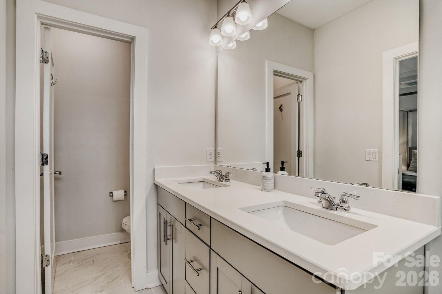 Photo 17 of 3800 Sky Haven Drive, Charlotte, NC