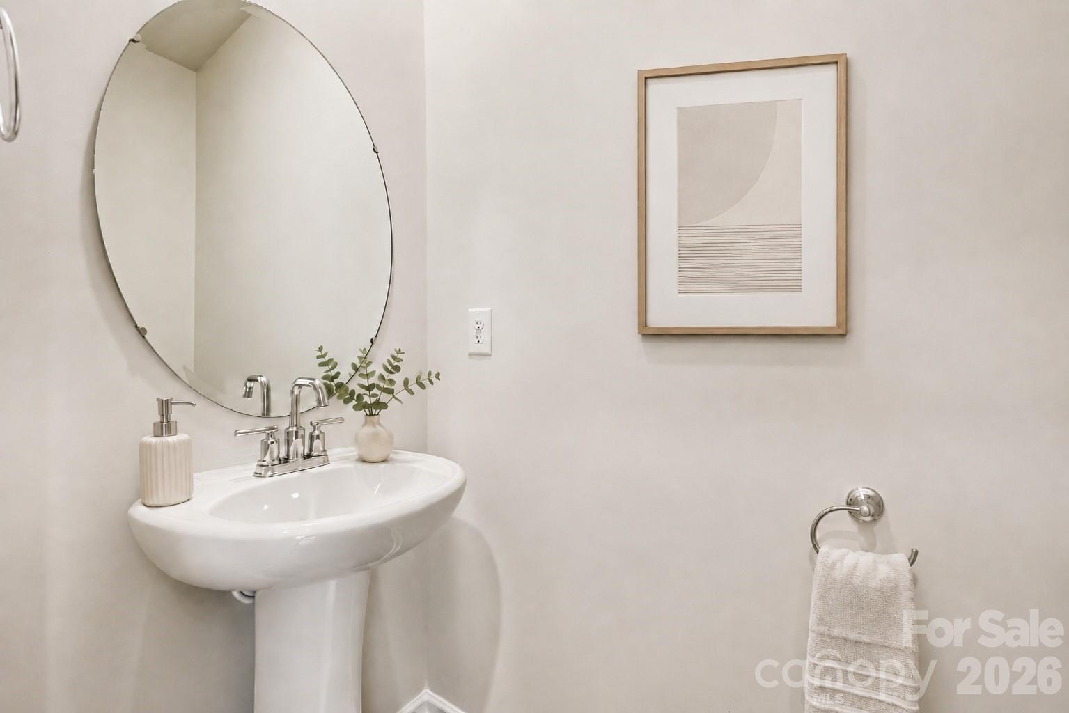 Home for sale at 1160 Harland Street, Charlotte, NC — photo 9 of 39