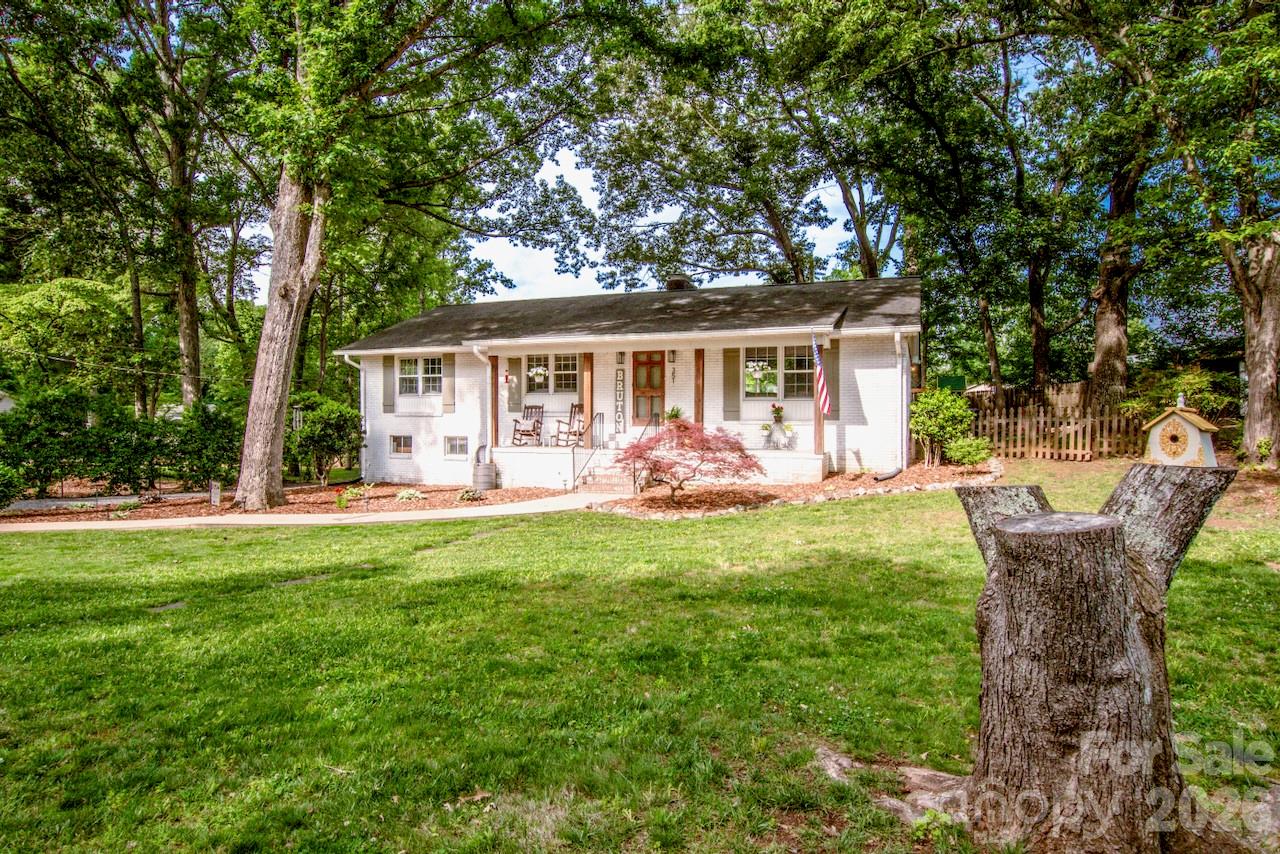 Photo 3 of 351 Eastwood Drive, Lincolnton, NC