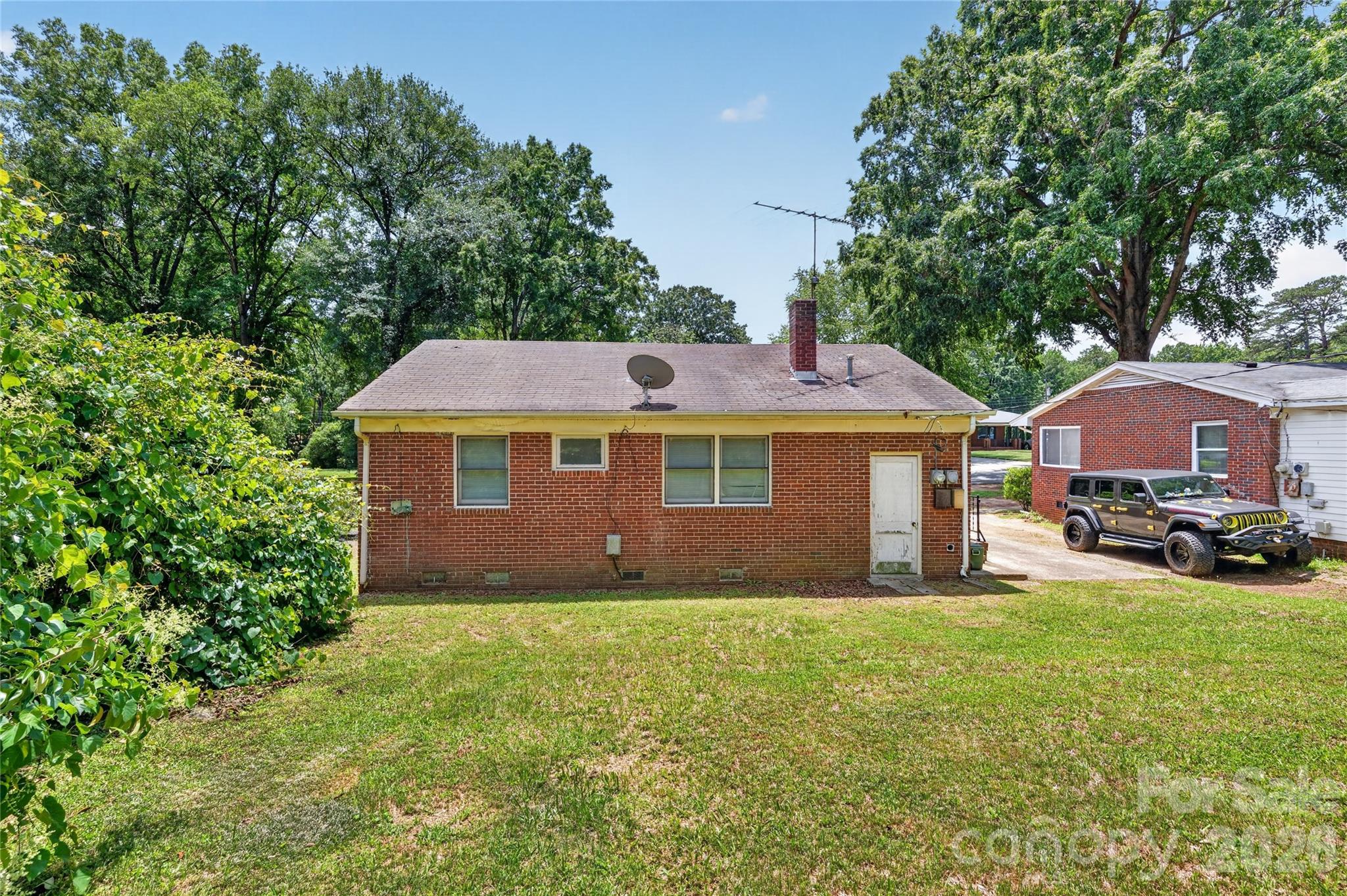 Photo 14 of 1632 Madison Avenue, Charlotte, NC