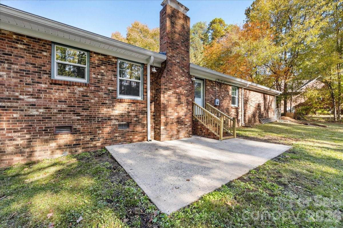Photo 25 of 1840 Stoneyridge Drive, Charlotte, NC