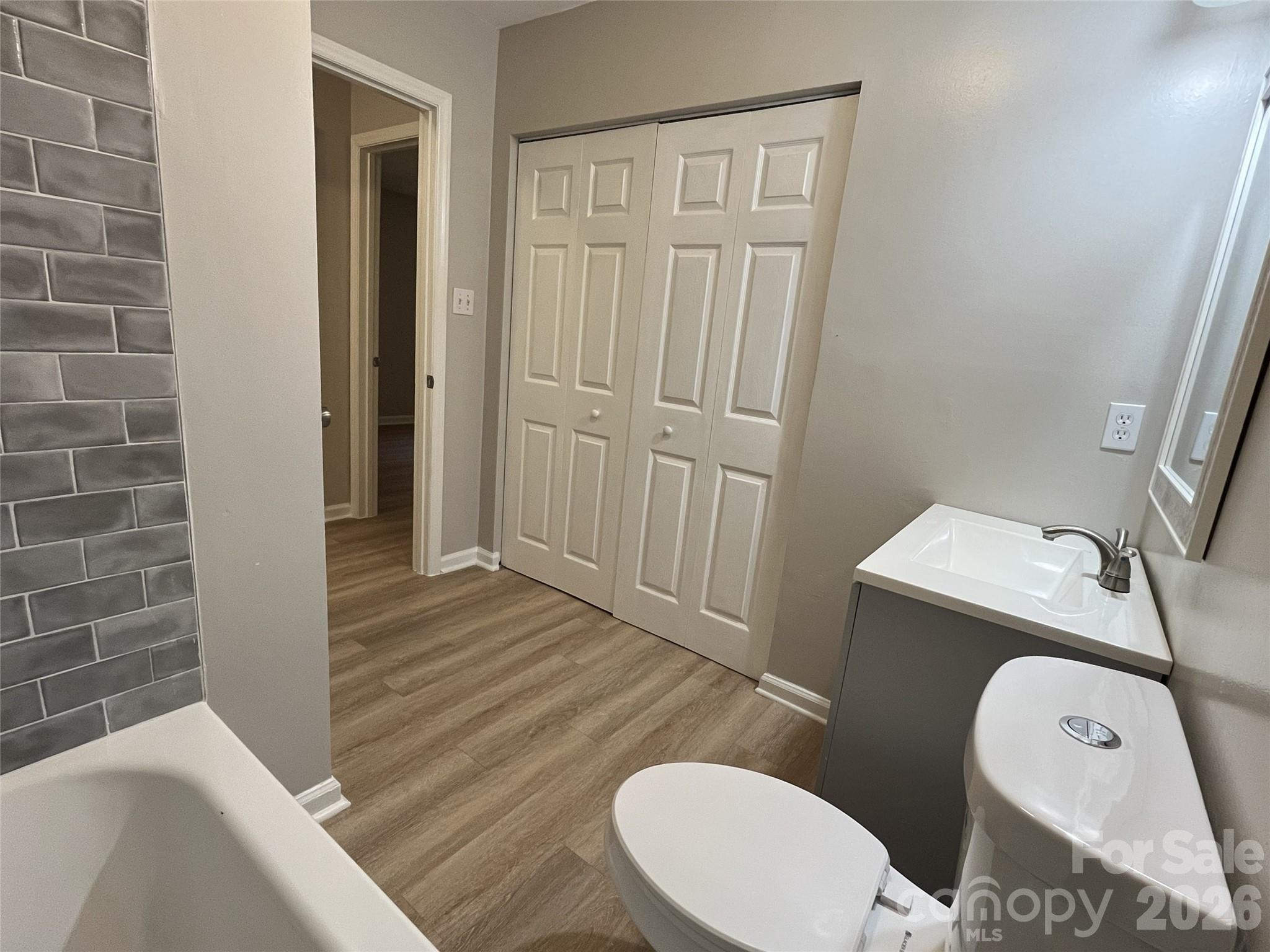 Photo 10 of 5830 Stone Bluff Court, Charlotte, NC