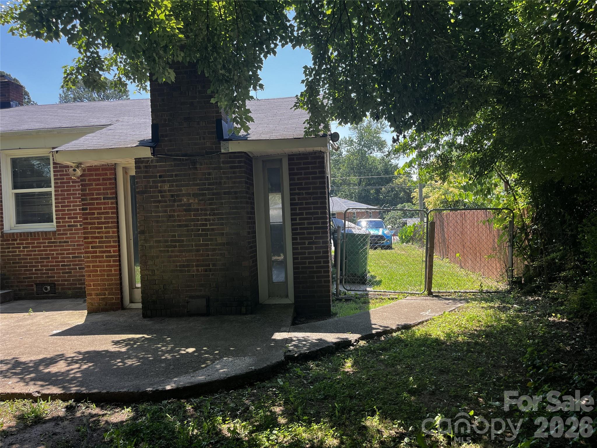 Photo 30 of 2213 Shamrock Drive, Charlotte, NC