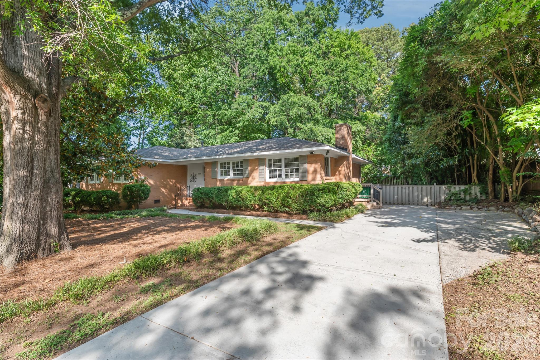 Photo 30 of 1612 Redcoat Drive, Charlotte, NC