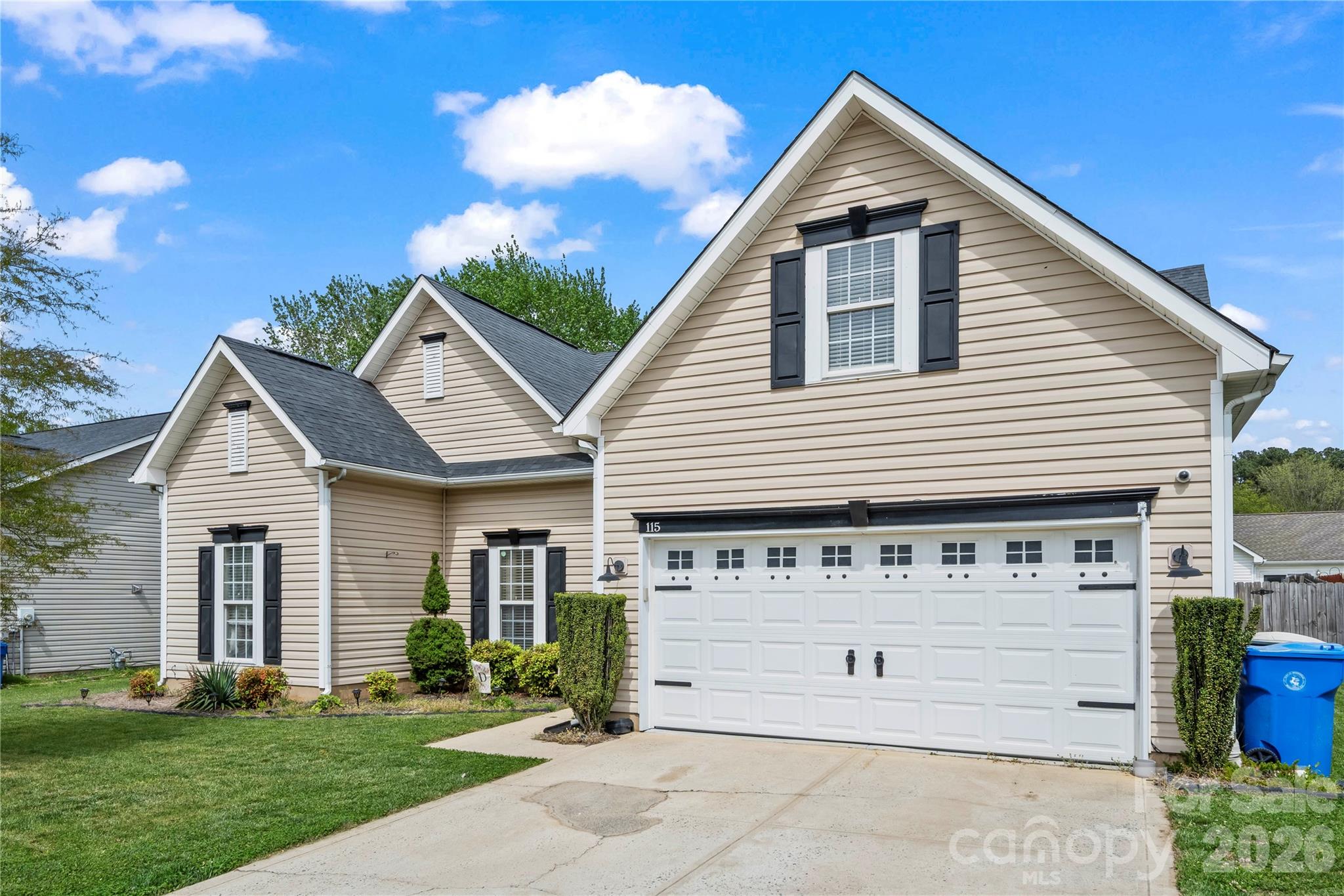 Photo 2 of 115 Kristens Court Drive, Mooresville, NC