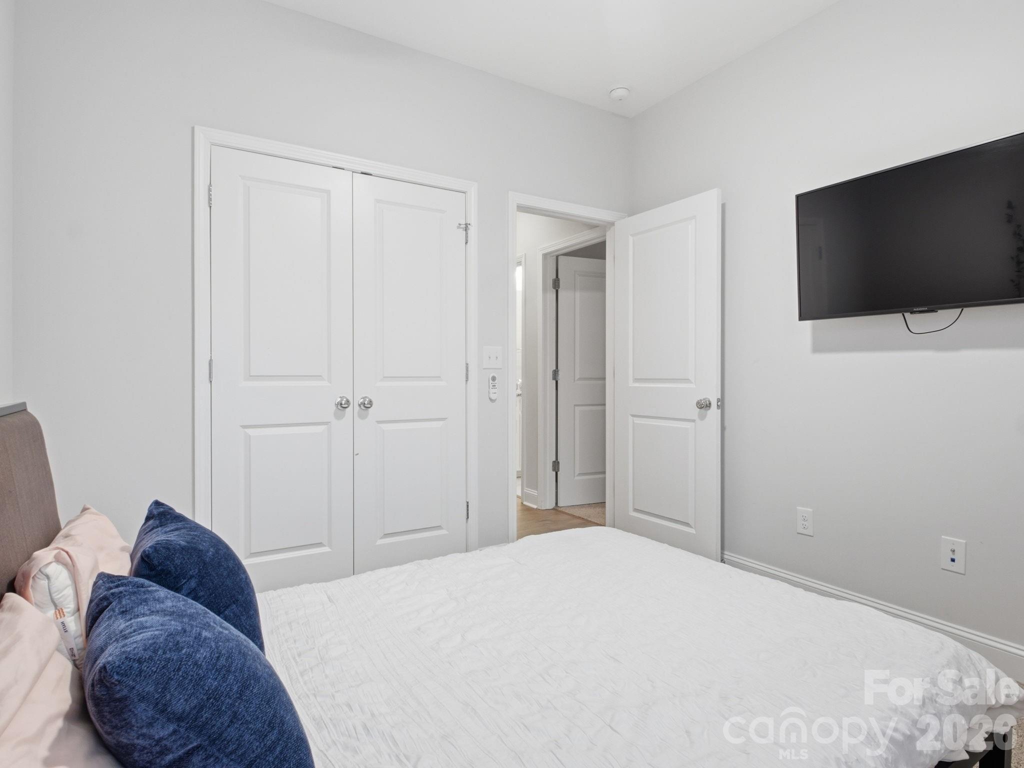 Photo 21 of 14010 Loyola Ridge Drive, Charlotte, NC