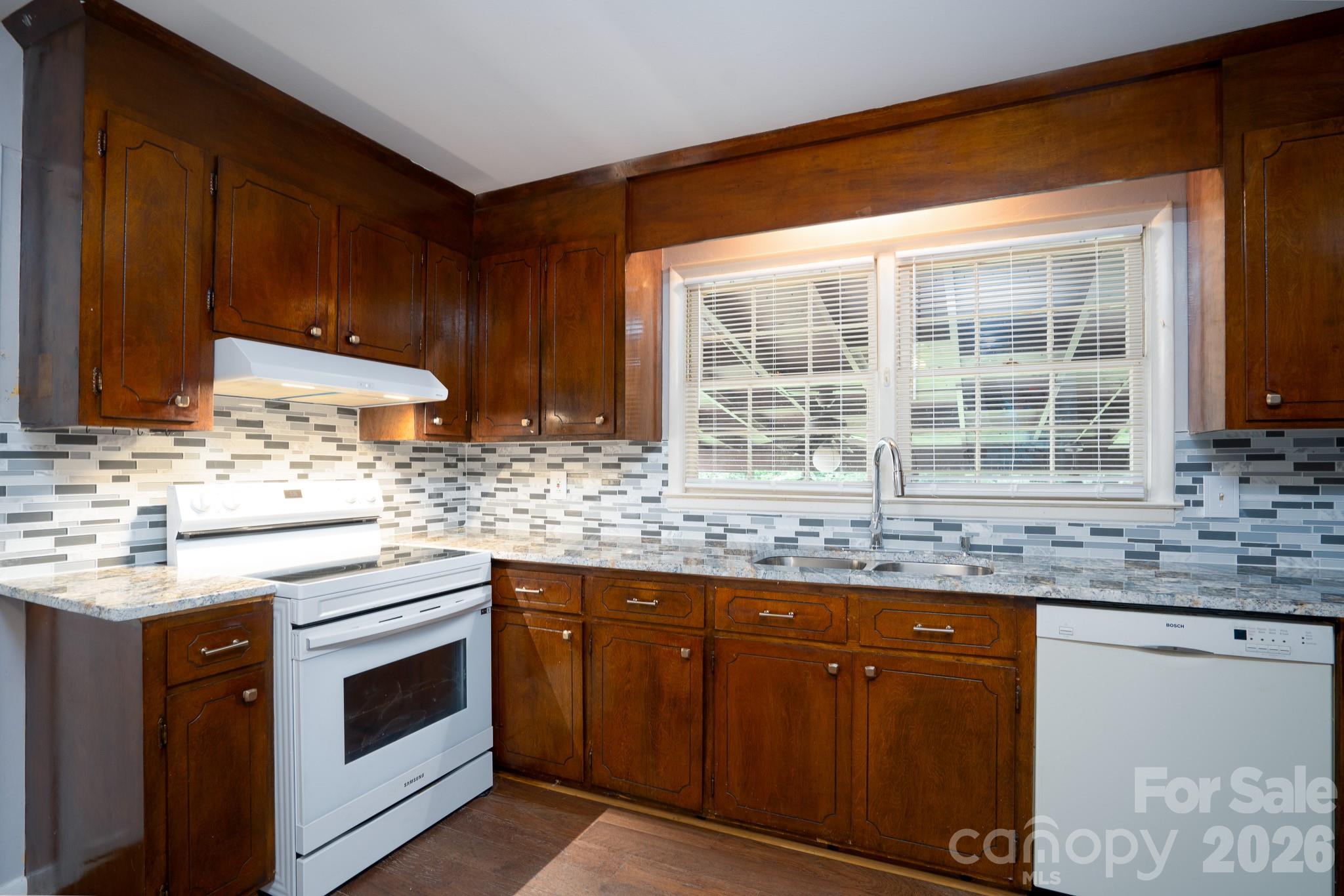 Photo 11 of 5742 faulconbridge Road, Charlotte, NC