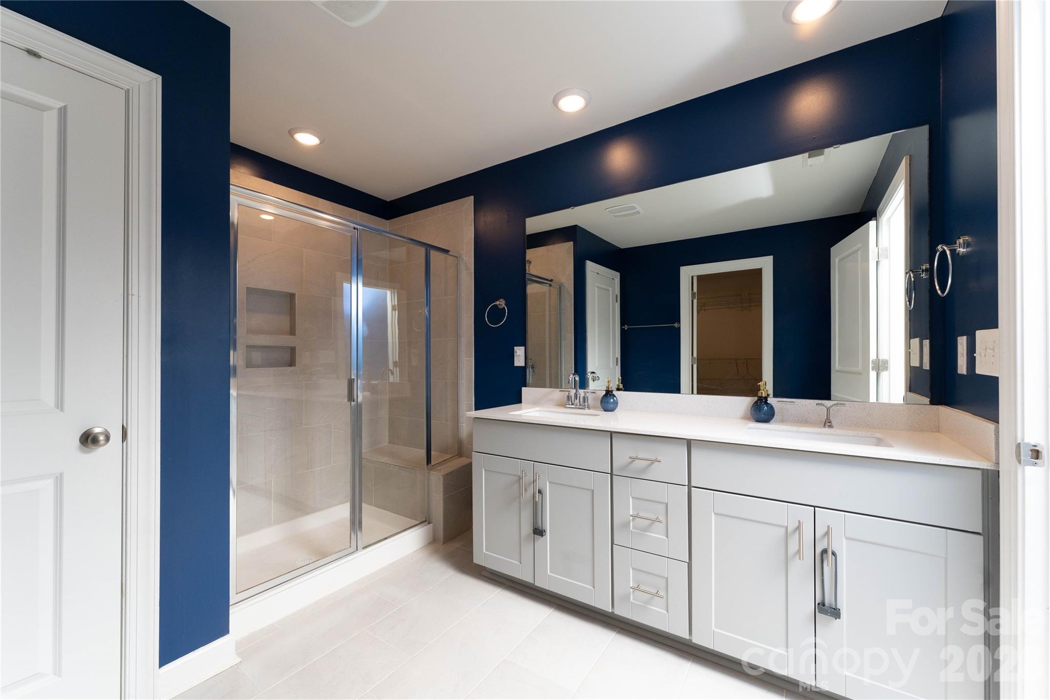 Photo 25 of 4107 Honey Locust Drive, Charlotte, NC