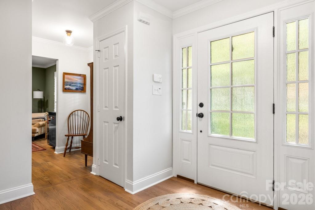 7814 Bradenton Drive, Charlotte, NC - photo 3 of 42