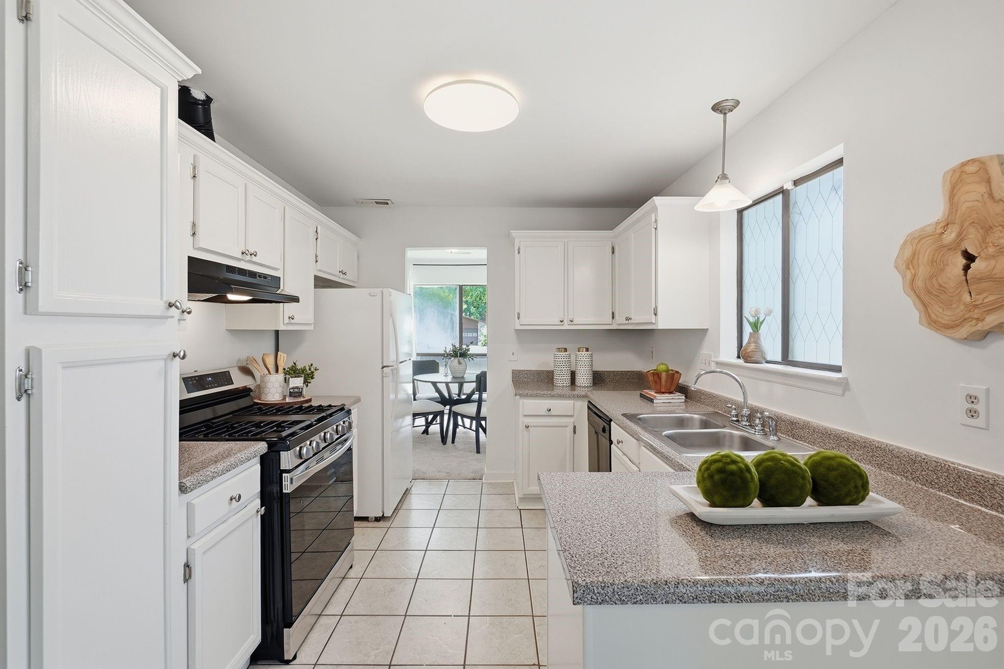 Photo 14 of 4119 Bon Rea Drive, Charlotte, NC