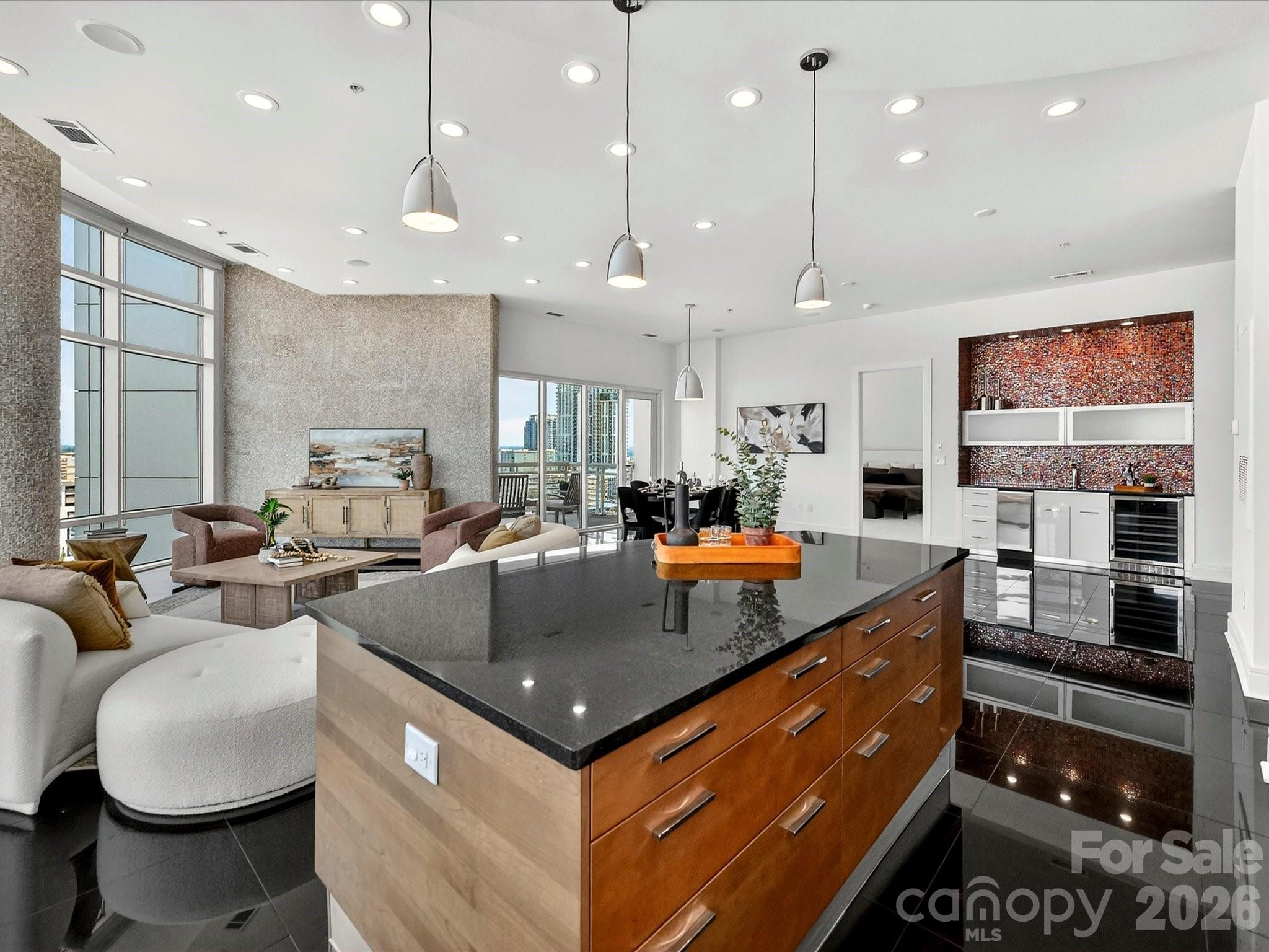 Photo 7 of 505 E 6th Street1601, Charlotte, NC