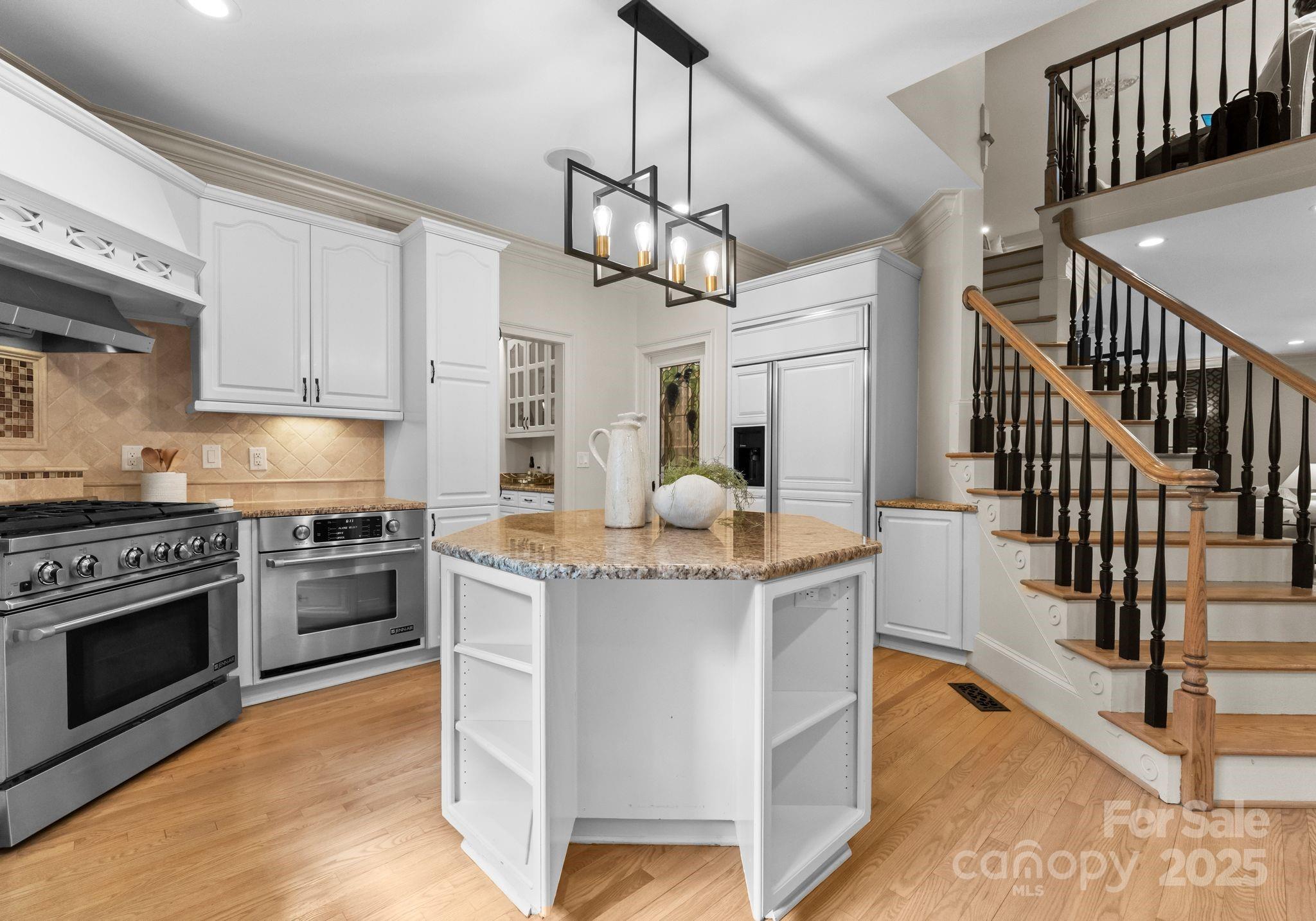 Photo 17 of 4429 Cameron Oaks Drive, Charlotte, NC